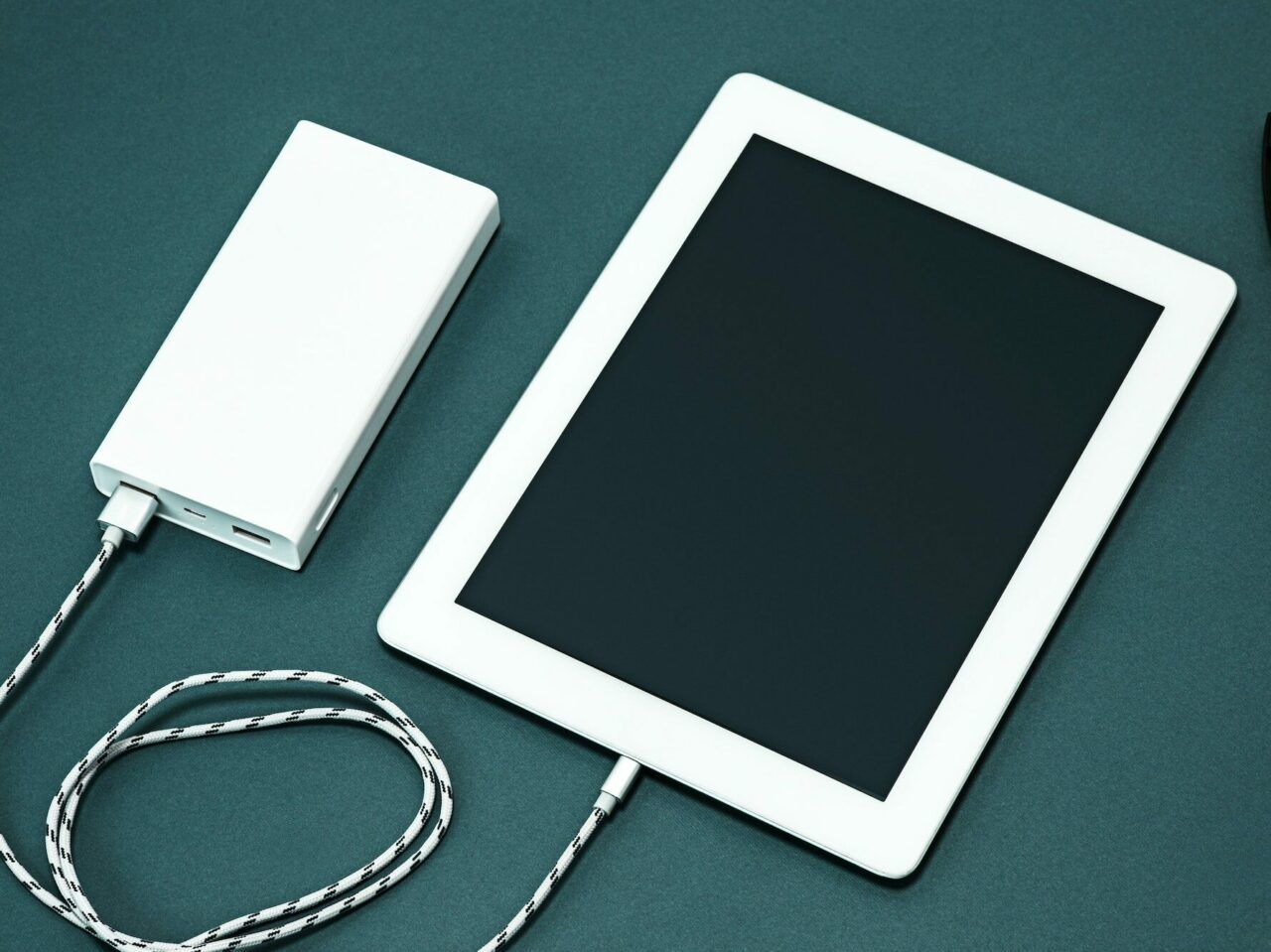 Jaki powerbank wybrać? Na co zwrócić uwagę przy wyborze? - Magazyn Ceneo.pl