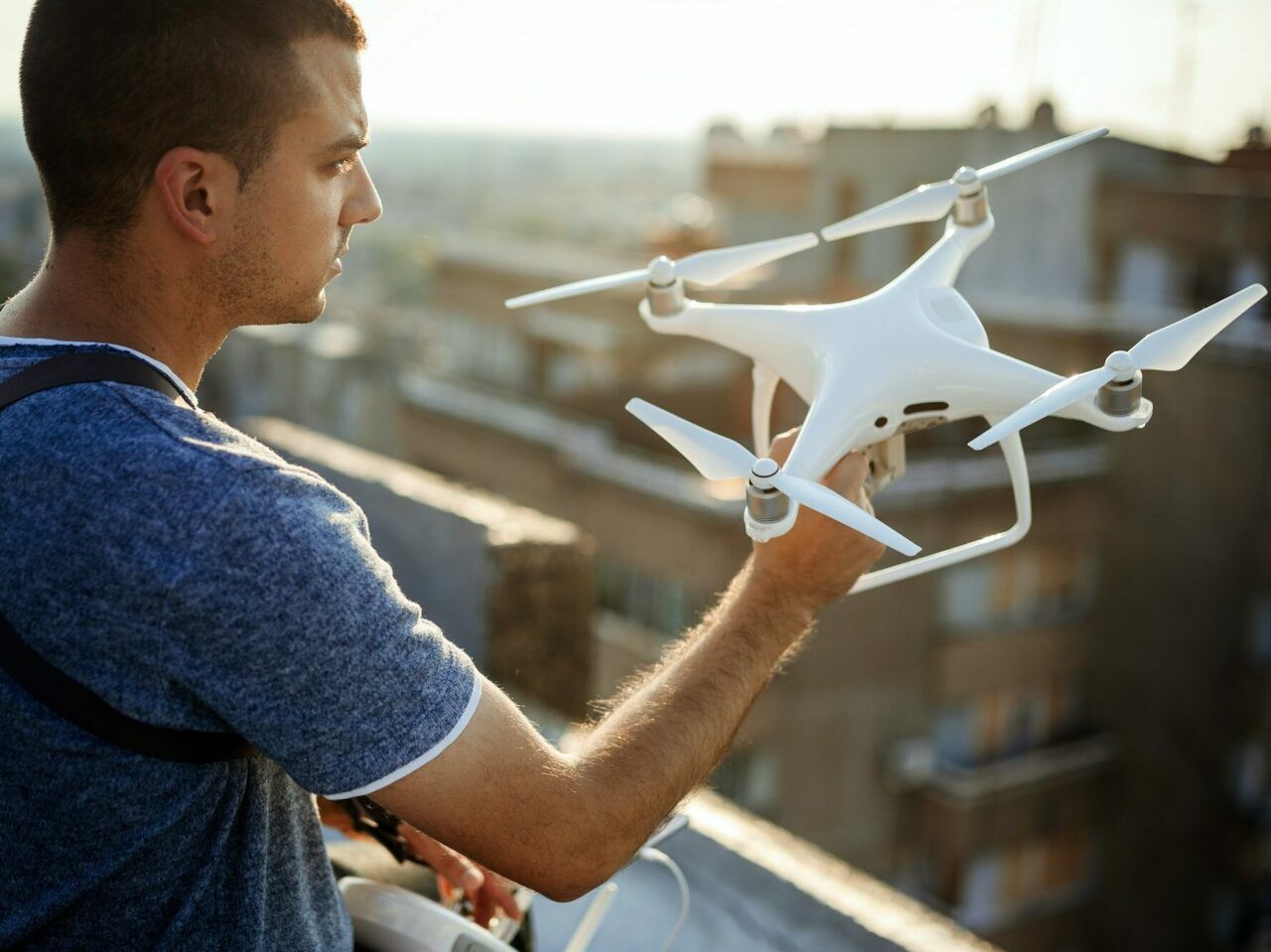 Wybieramy dobry dron do 1500 zł - Magazyn Ceneo.pl