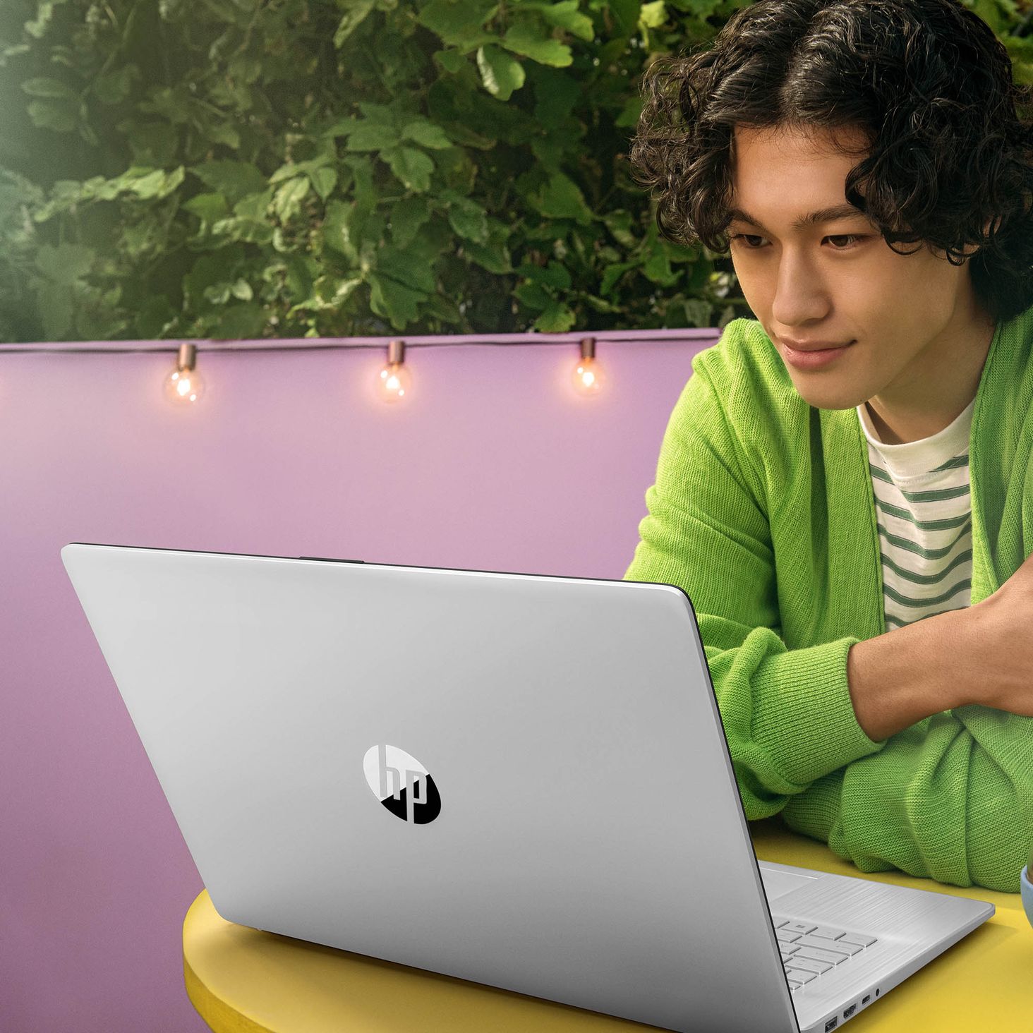 Laptop HP 17-cp0700dx 17,3/Ryzen7/32GB/1TB/Win11 (6T489UA) - Opinie i ...