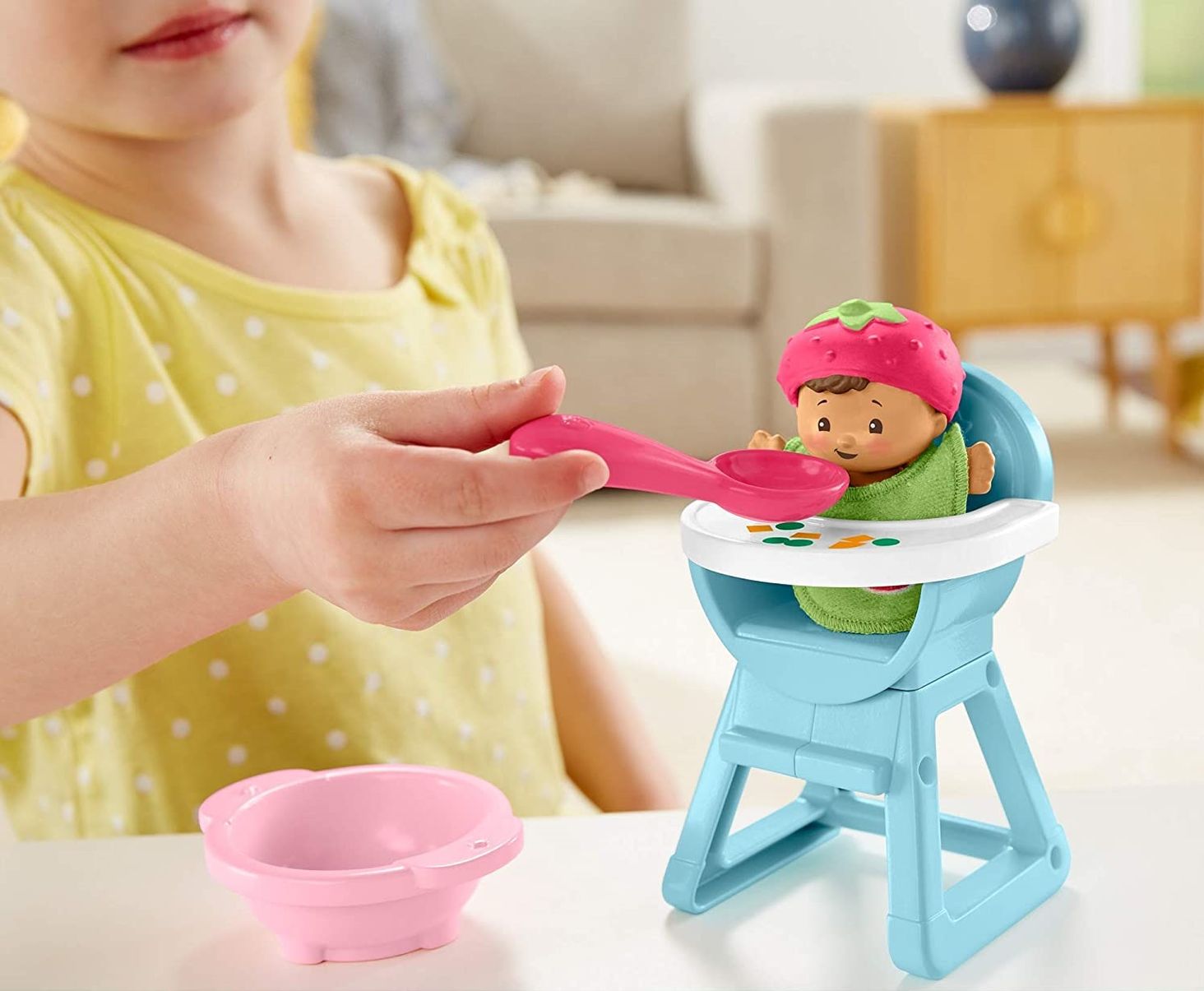 Fisher-Price Little People Karmienie i drzemka bobasa Figurka Bobas ...