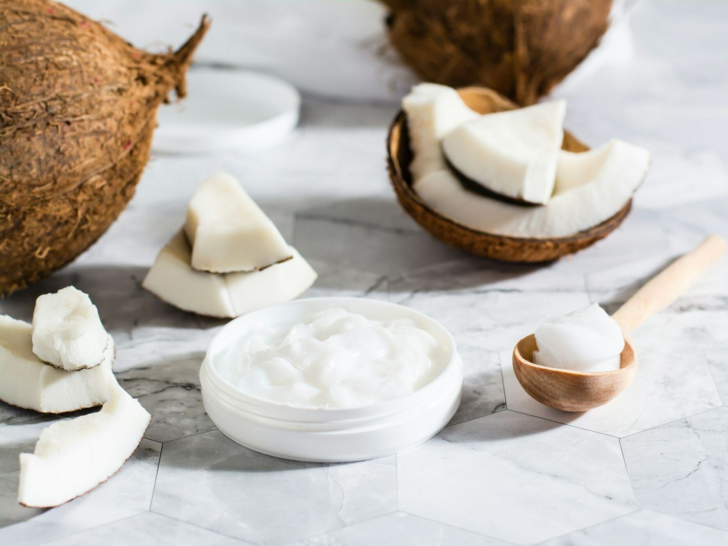 Kwas stearynowy – właściwości i zastosowanie - Świat kosmetyków