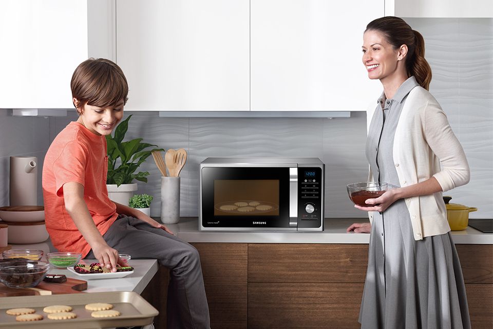 Mikrofalówka Samsung MS23F301TAS od 349,00 zł - Ceneo.pl