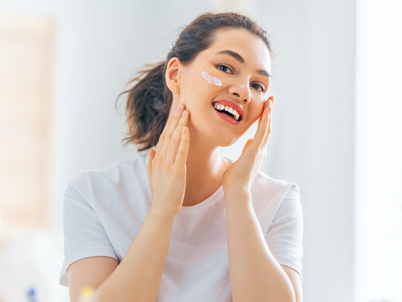 Caprylyl glycol – co to za składnik? Jak działa? - Świat kosmetyków