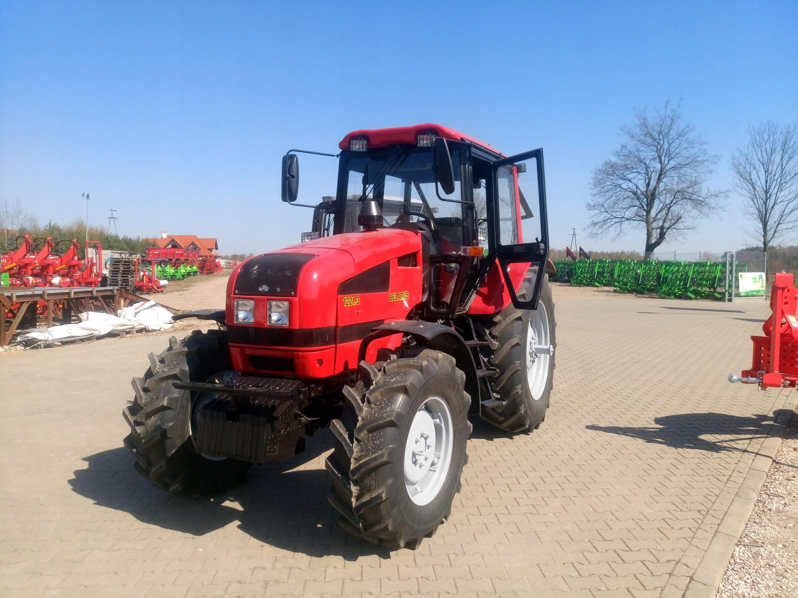 MTZ Belarus 1221.3 moc 136KM, 6 cylindrów 4x4 - Opinie i ceny na Ceneo.pl