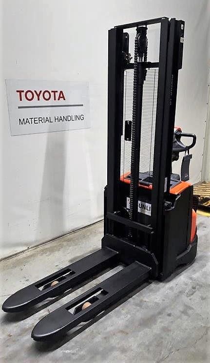 Toyota SWE120 Tylko 601mtg! Gwarancja TOYOTA 1 rok - Opinie i ceny na ...