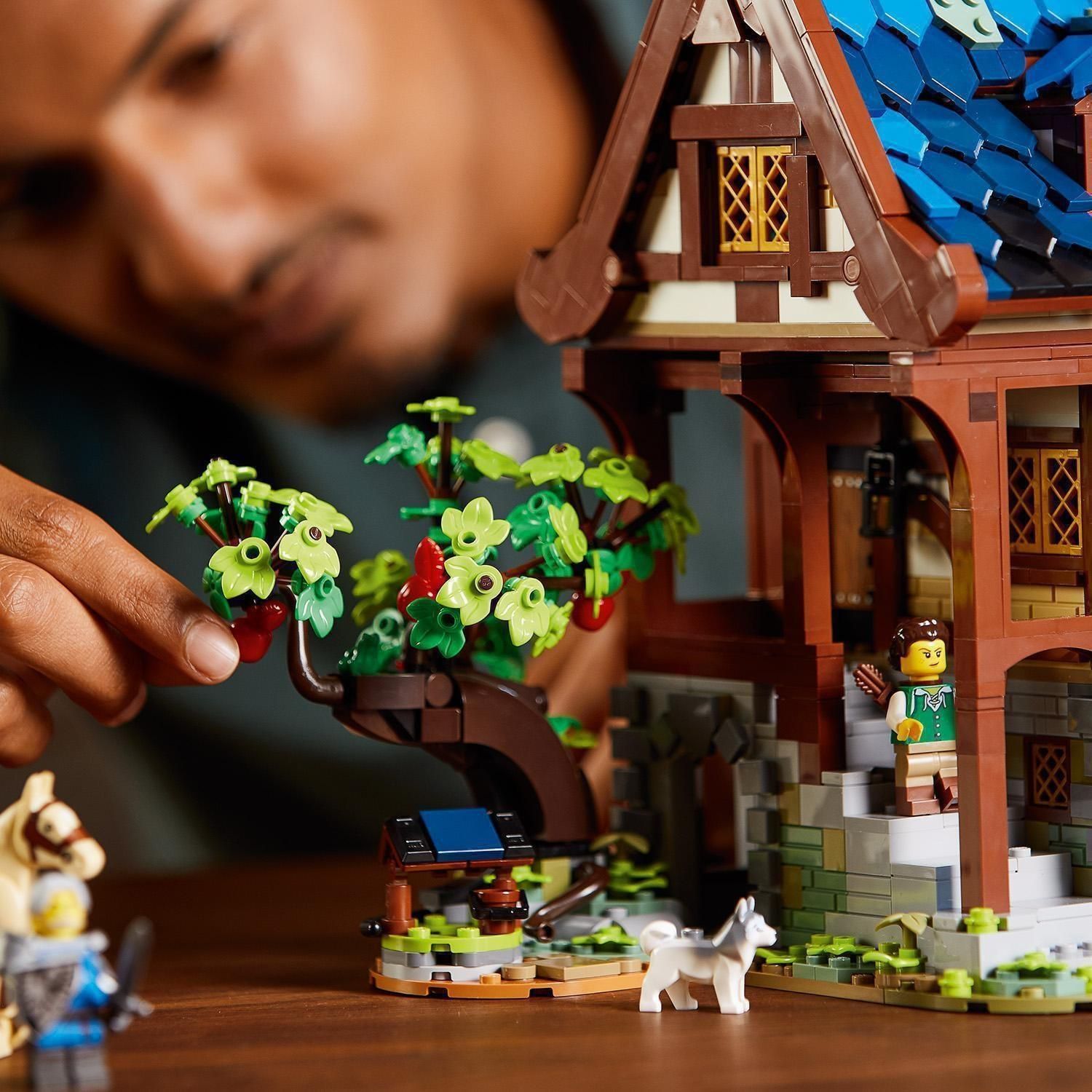 LEGO Ideas 21325 Średniowieczna Kuźnia - ceny i opinie - Ceneo.pl