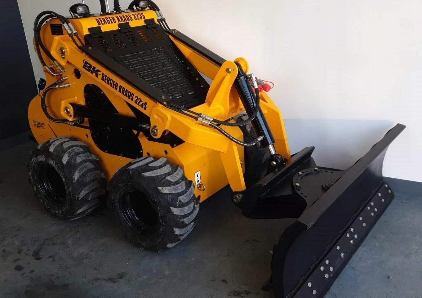 Nowa Mini ładowarka kołowa 323S 23KM ogrodowa - Opinie i ceny na Ceneo.pl