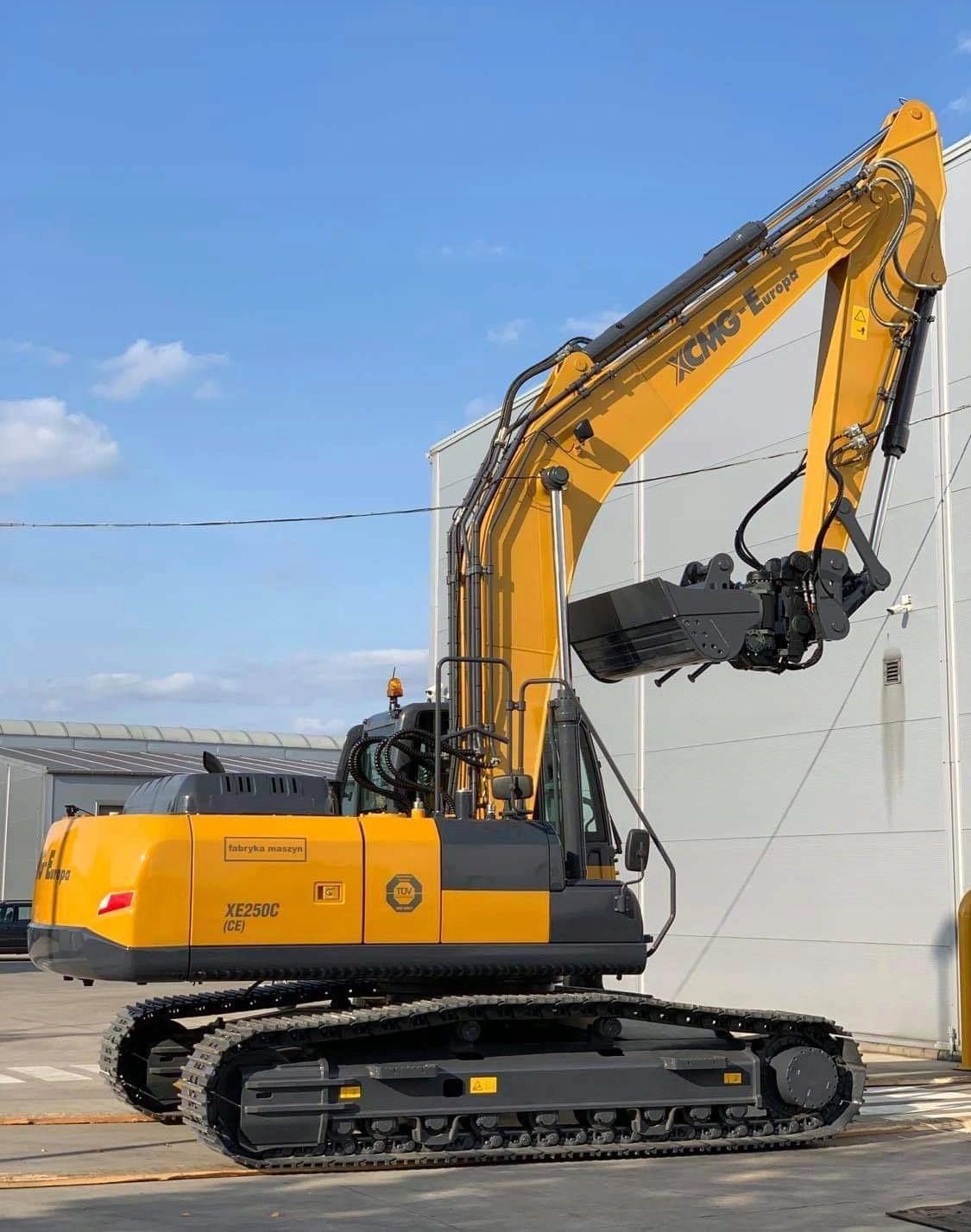 KOPARKA GĄSIENICOWA XE250 XCMG 25T - Opinie i ceny na Ceneo.pl
