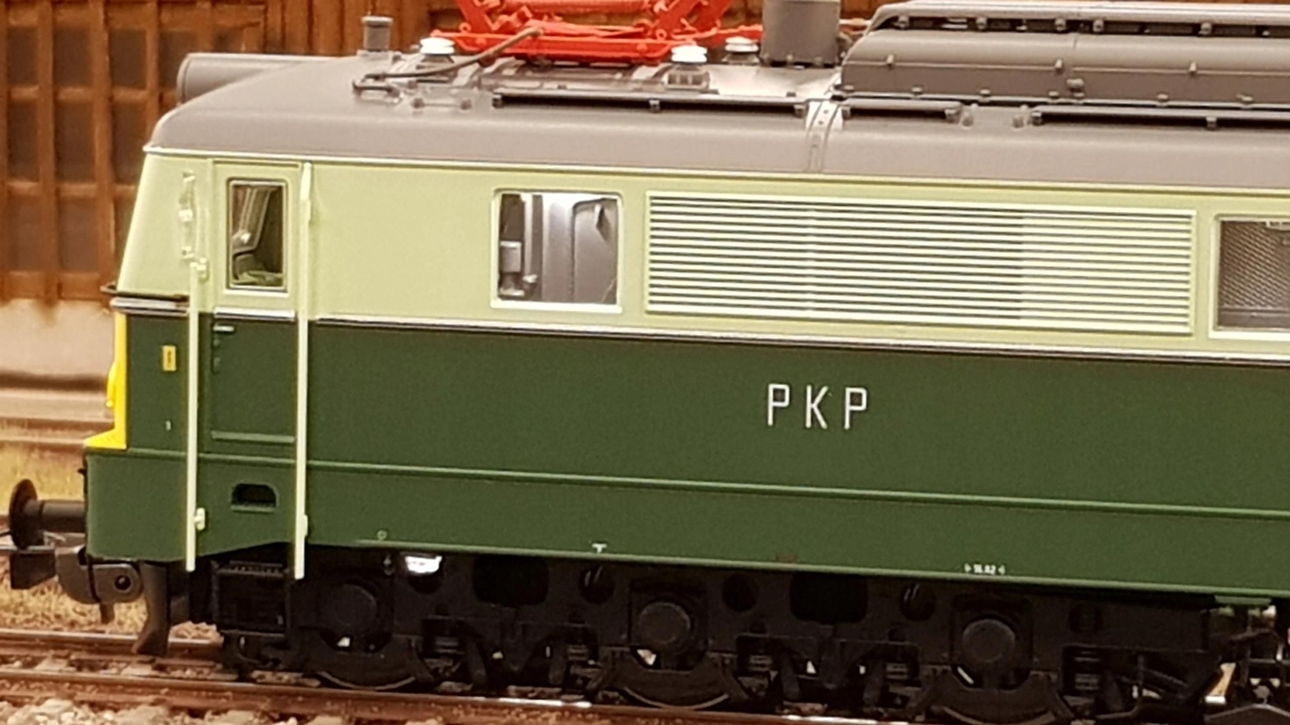 PIKO LOKOMOTYWA ELEKTROWÓZ ET21 PKP H0 51602 DCC - Ceny i opinie - Ceneo.pl