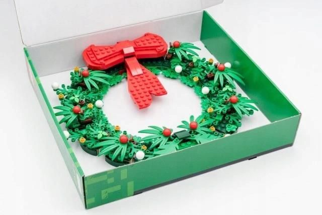 LEGO Iconic 40426 Bożonarodzeniowy Wieniec - Ceny i opinie - Ceneo.pl