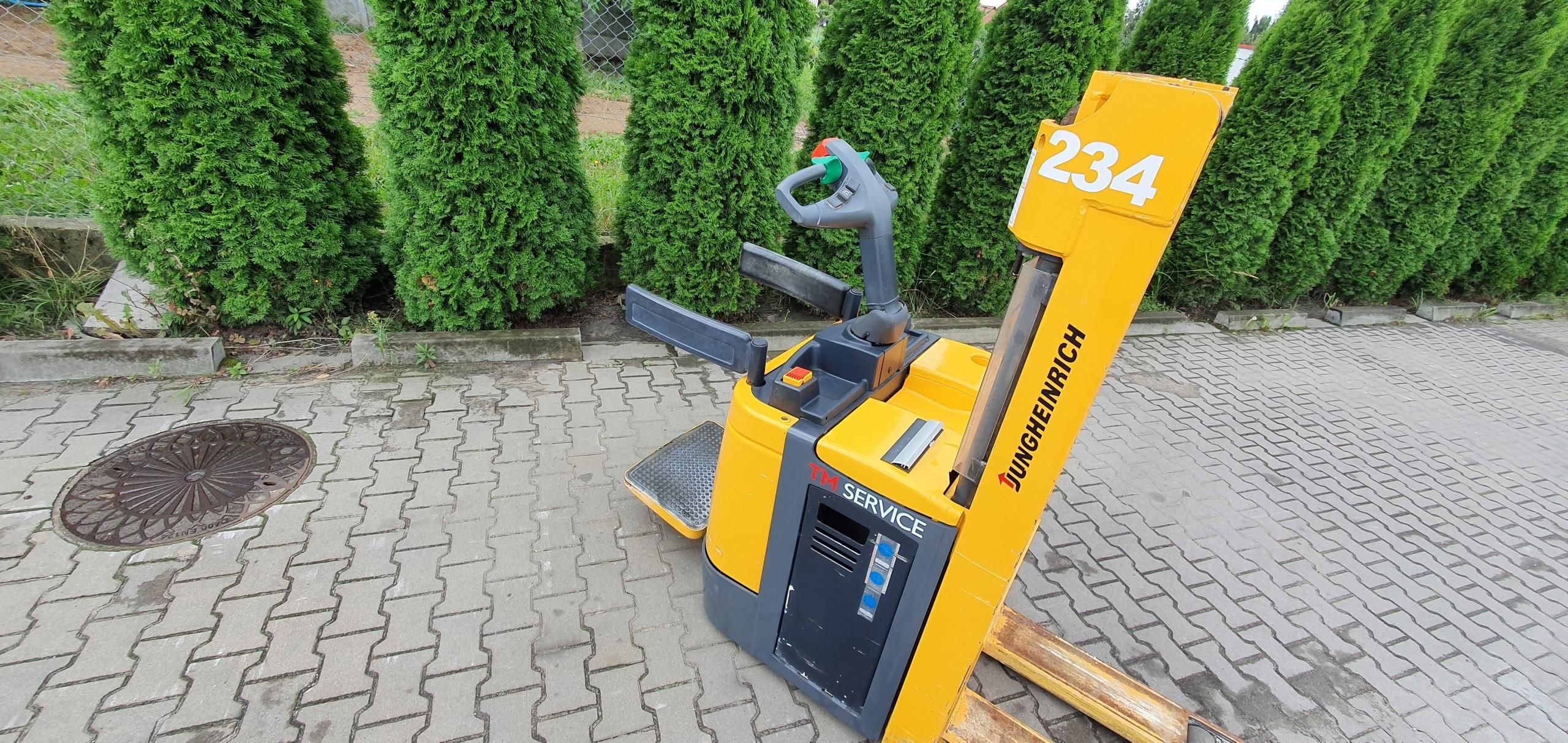 234 Wózek paletowy z podestem JUNGHEINRICH ERC 214 - Opinie i ceny na ...