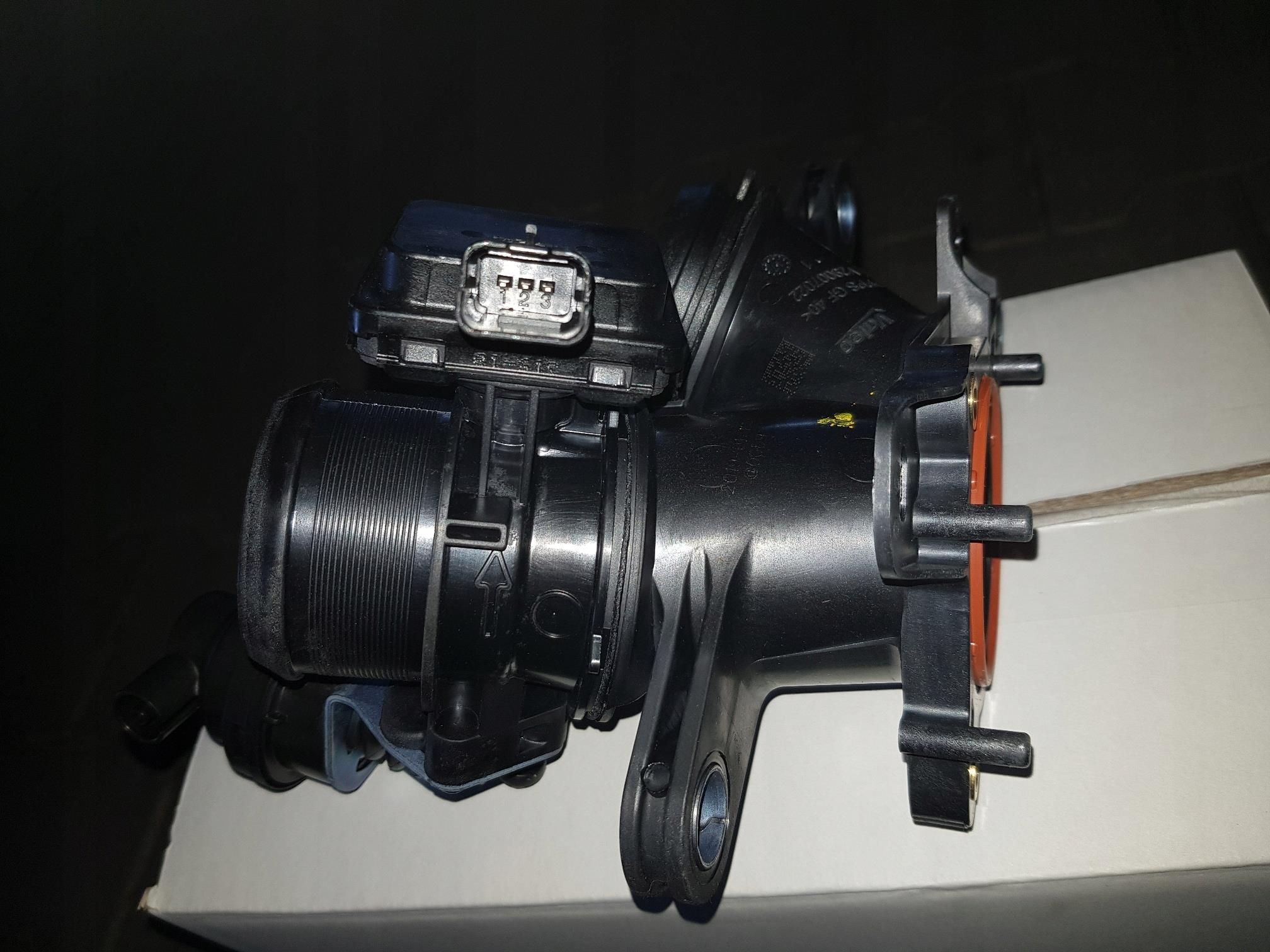 Korpus Przepustnicy Peugeot 3008 2 0Hdi 9806731880 - Opinie i ceny na ...