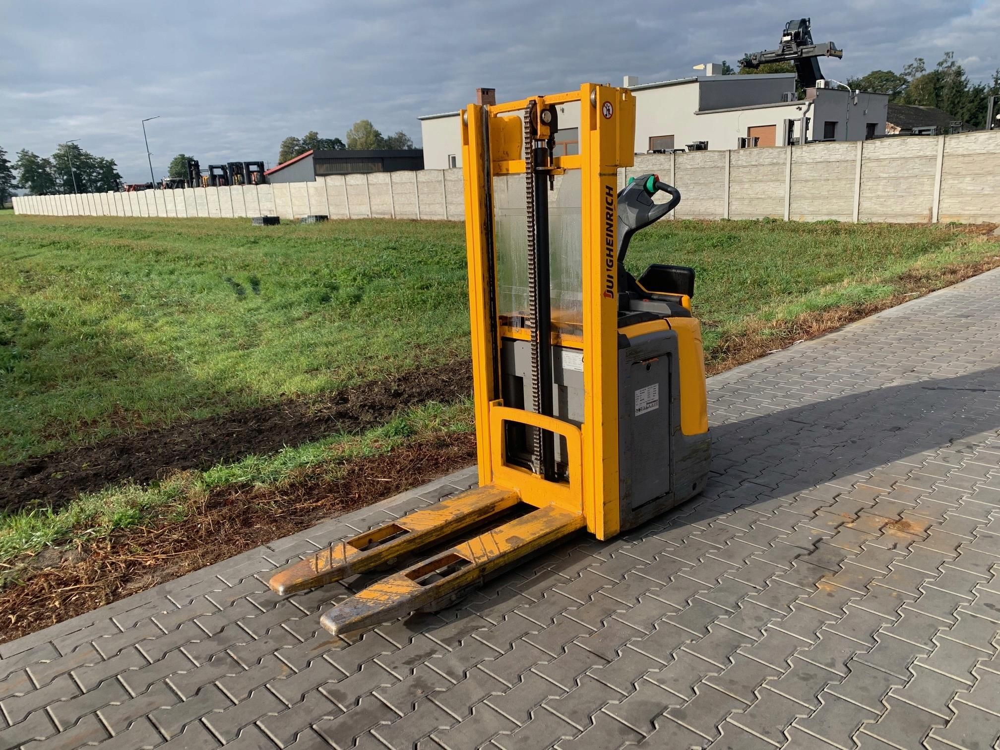 Paleciak Jungheinrich ERC212 2,7M 2015 rok - Opinie i ceny na Ceneo.pl