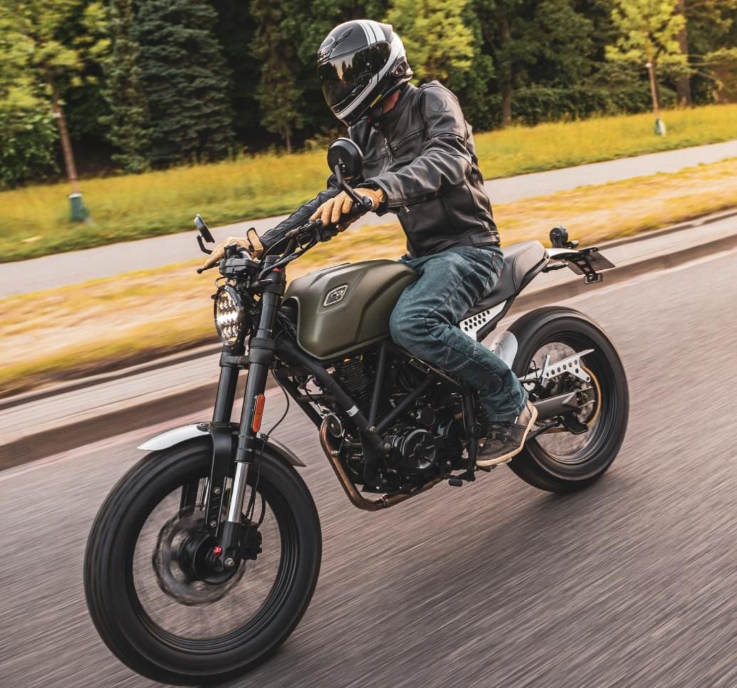 Zipp scrambler 125 Romet SCMR Junak M12 cafe - Opinie i ceny na Ceneo.pl