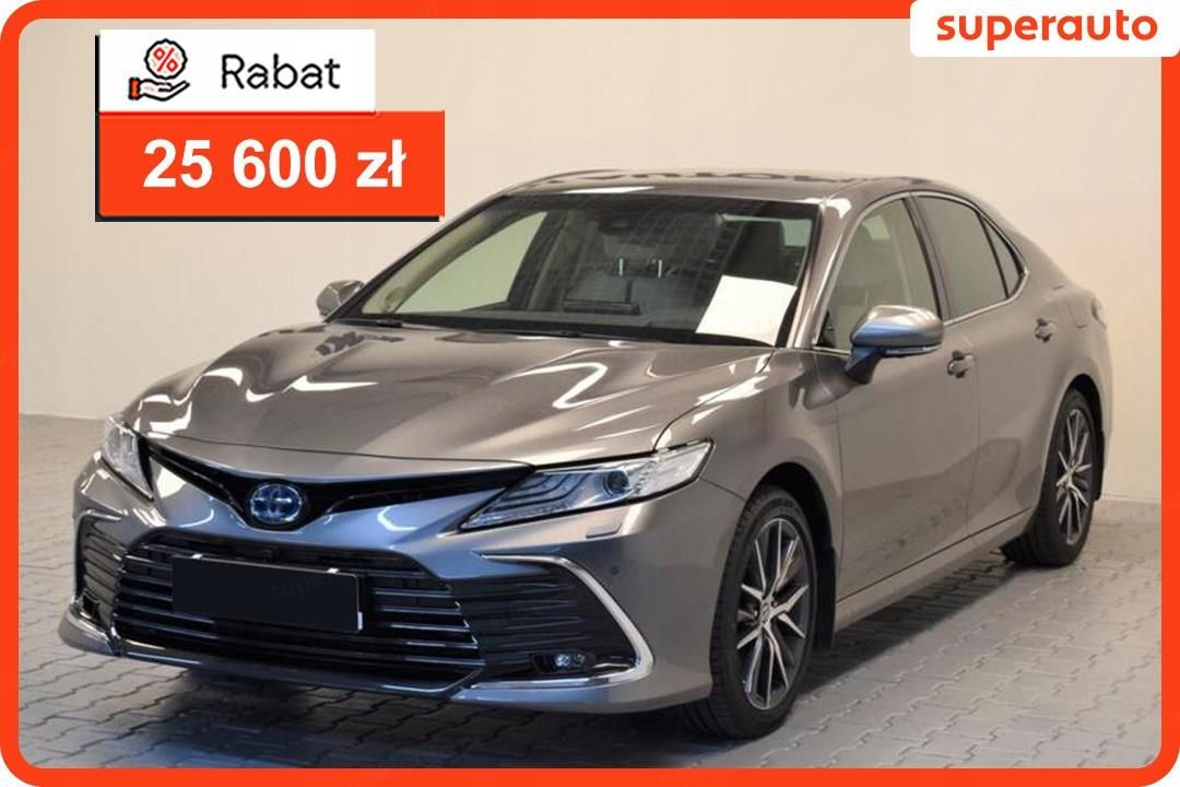 Toyota Camry Executive 2.5 Hybrid 218KM e-CVT VIP - Opinie i ceny na ...