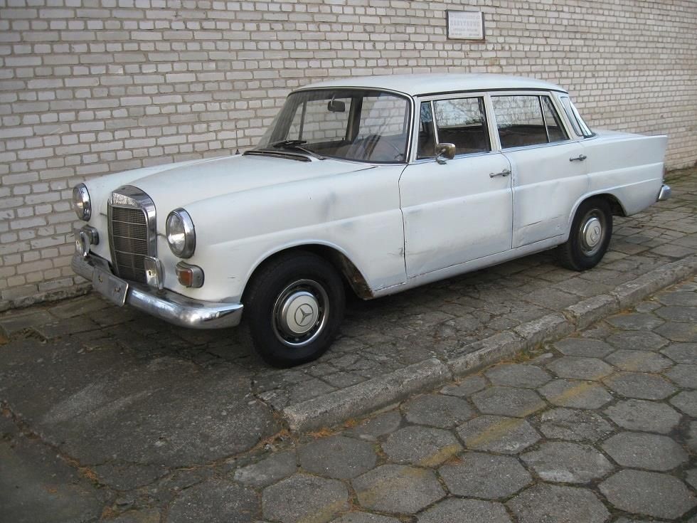 MERCEDES W110 200D - Opinie i ceny na Ceneo.pl