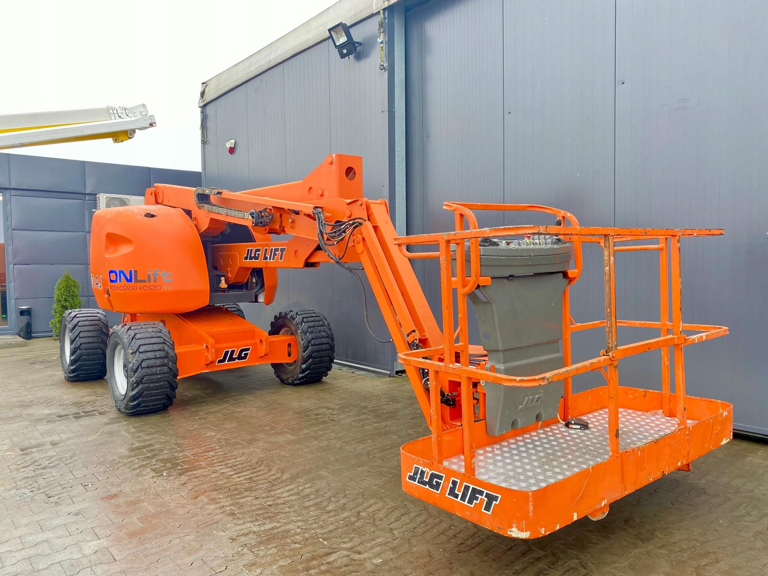Podnośnik koszowy 4x4 - JLG 450AJ - ONLift - Opinie i ceny na Ceneo.pl