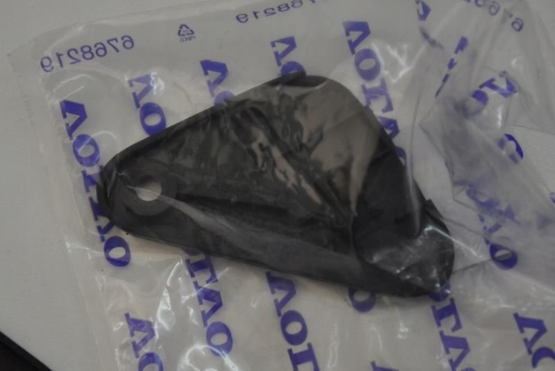 Volvo 30723366 V40 Lewy Górny Uchwyt Chłodnicy 30723366 - Opinie i ceny ...