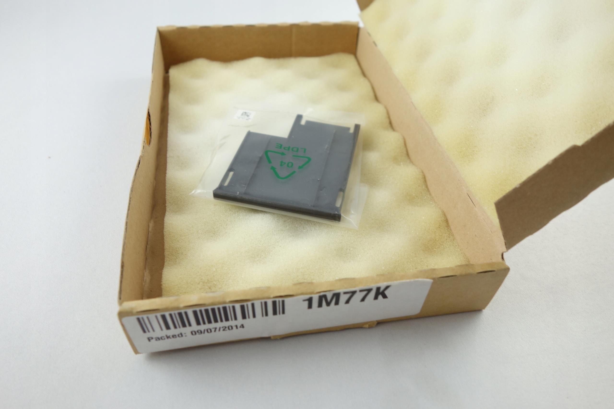 Podzespoły do laptopa DELL NOWA ORYG ZAŚLEPKA PRECISION M4800 M4700 ...