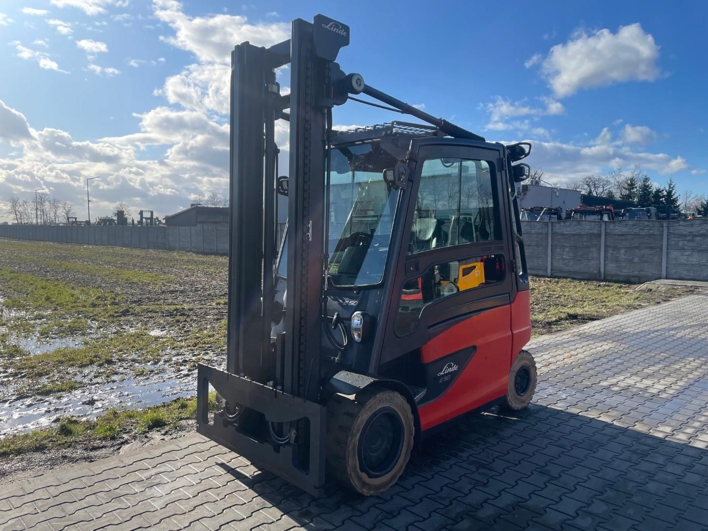 Wózek widłowy Linde E50HL-01 KABINA PRZESUW 2016r. - Opinie i ceny na ...