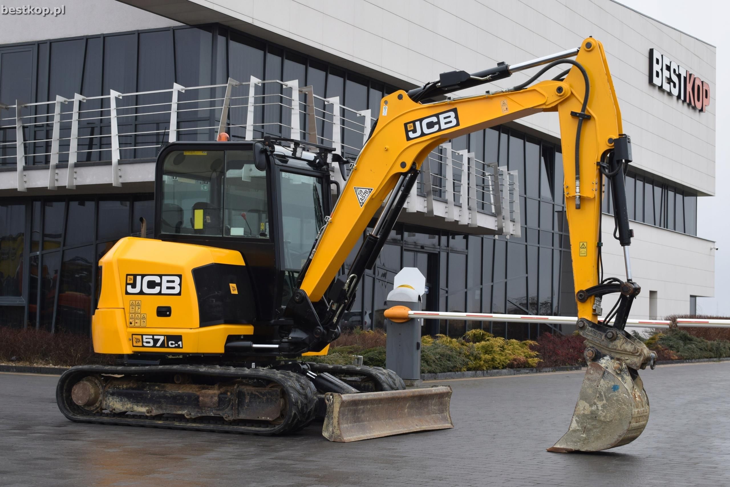 Mini koparka JCB 57C-1 , 5.5t , 2018r, 5 łyżek, 9 - Opinie i ceny na Ceneo.pl