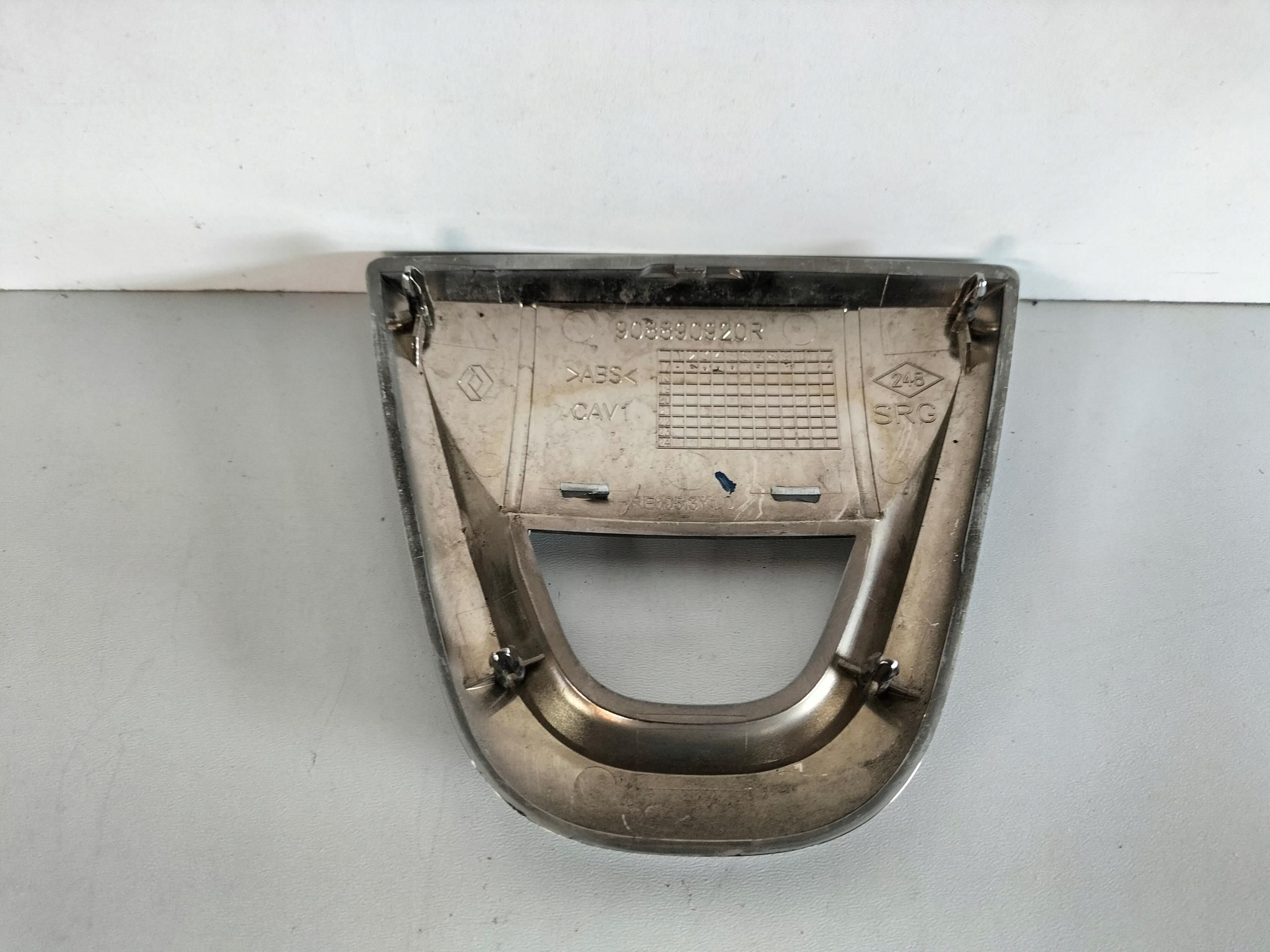 Pokrowiec samochodowy DACIA ZNACZEK EMBLEMAT TYŁ DUSTER SANDERO 08 ...