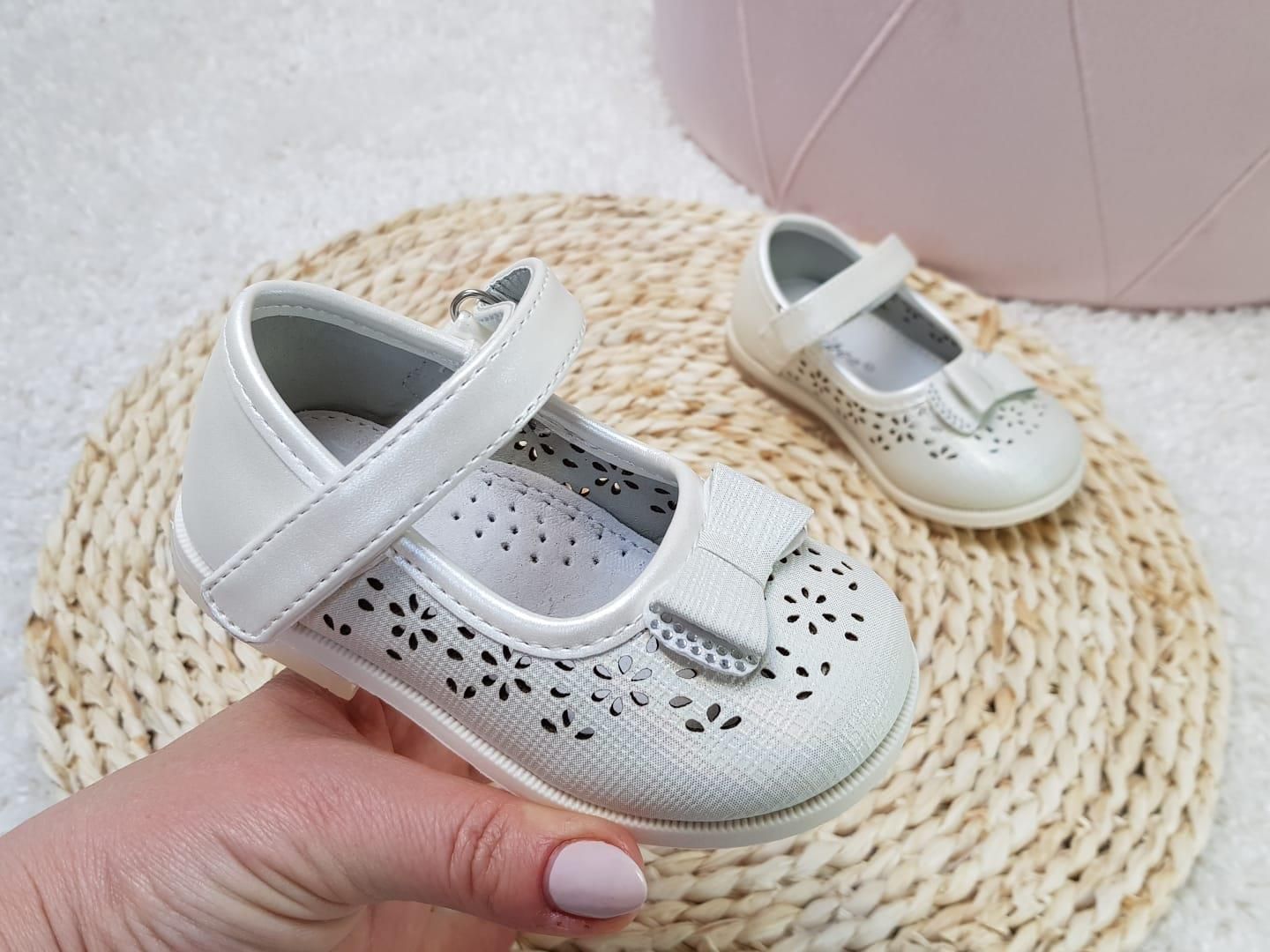 Balerinki dziewczęce 20-25 białe KAMILA (20) - Ceny i opinie - Ceneo.pl