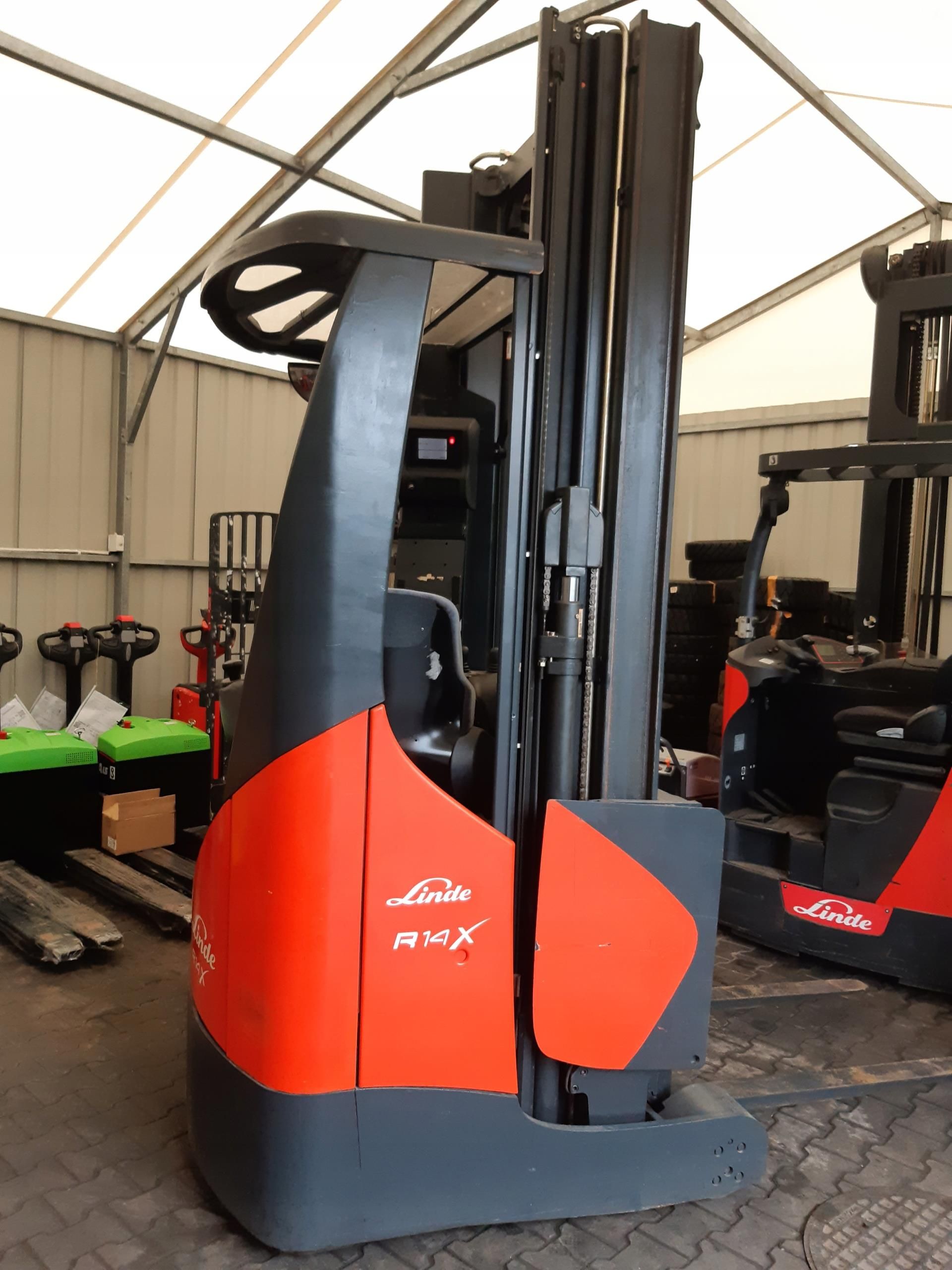 WÓZEK WIDŁOWY REACH TRUCK LINDE R14X TRIPLEX 6400M - Opinie i ceny na ...