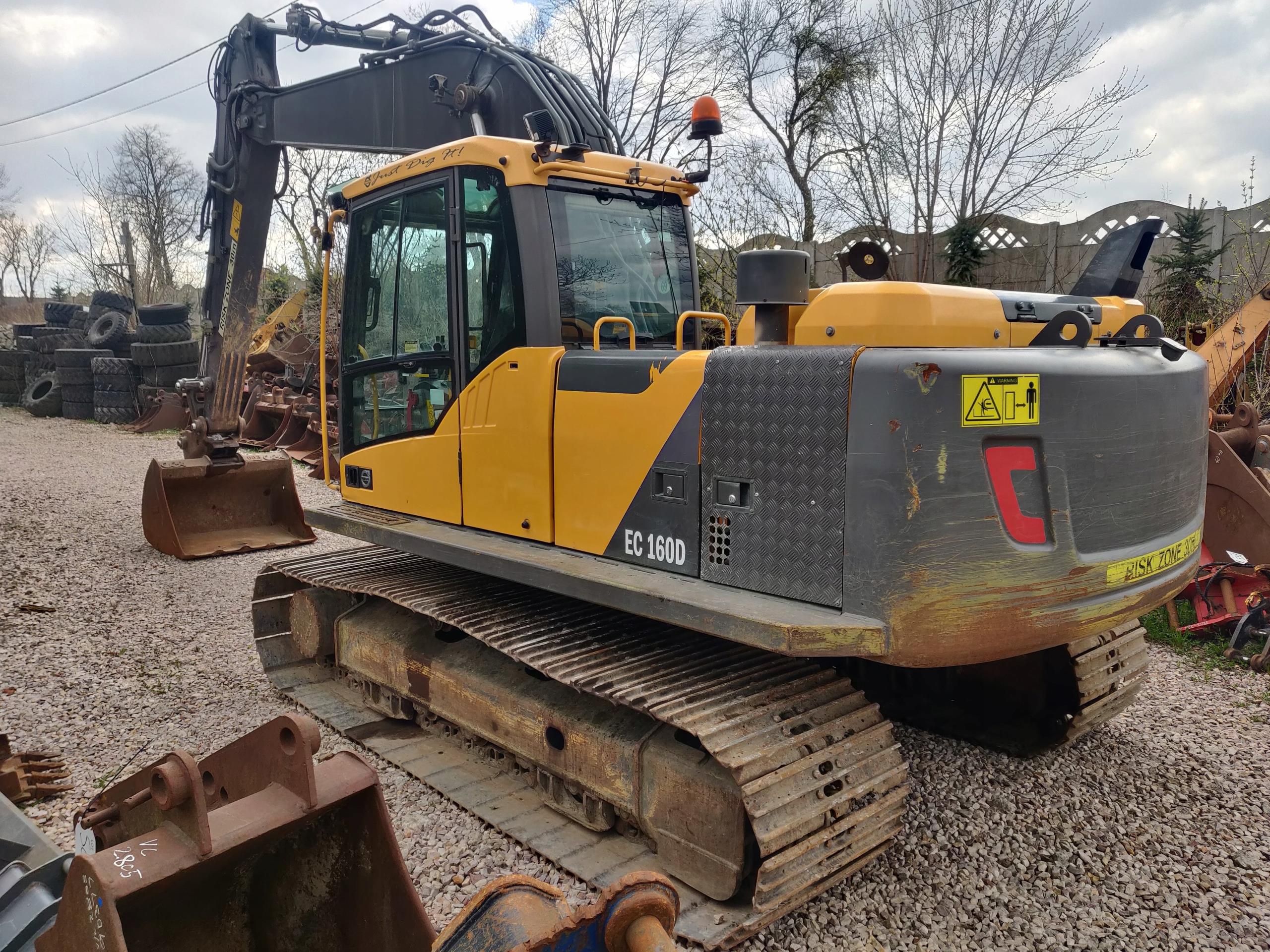 Koparka gąsienicowa Volvo EC160DL - Opinie i ceny na Ceneo.pl
