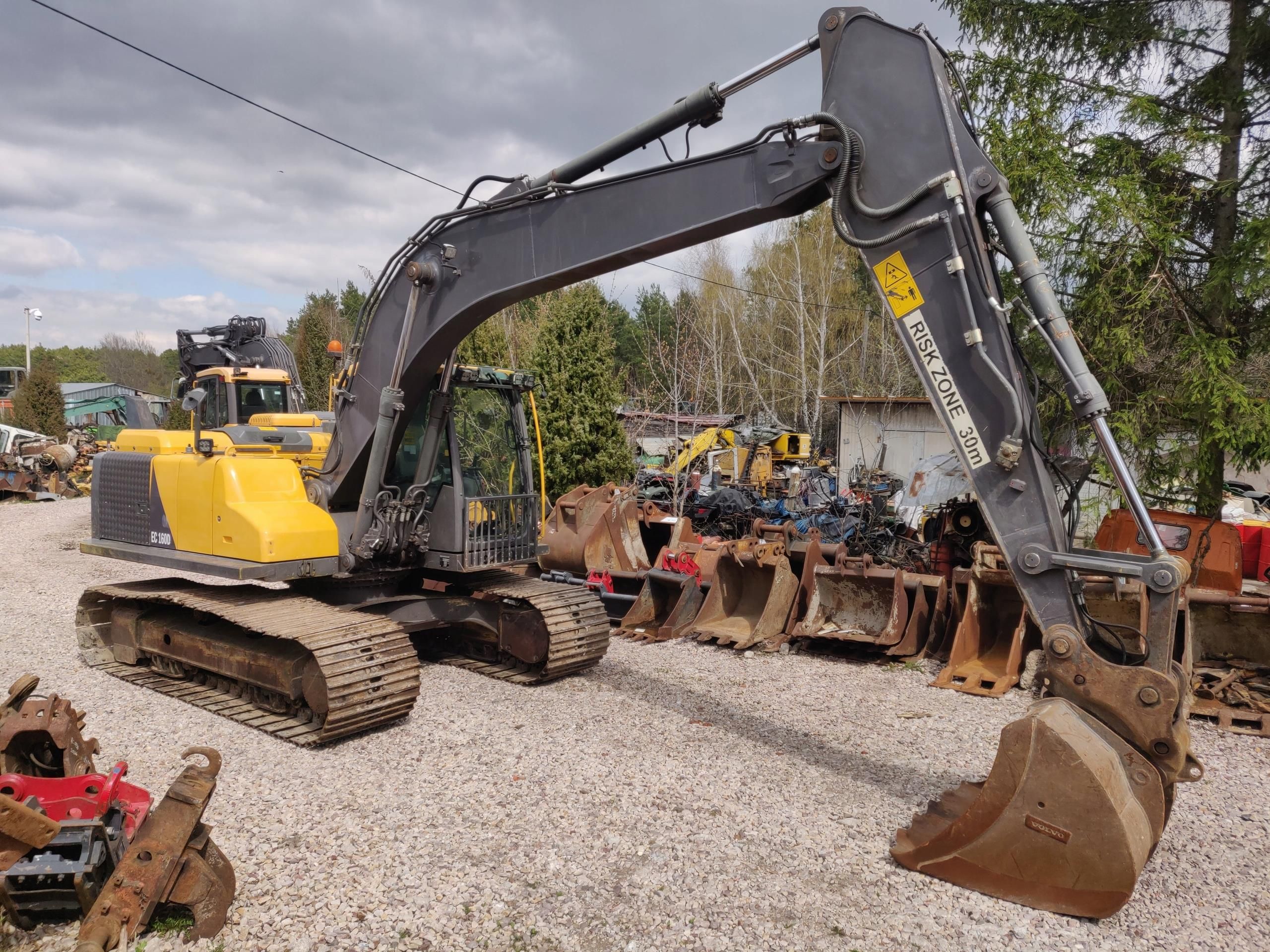 Koparka gąsienicowa Volvo EC160DL - Opinie i ceny na Ceneo.pl