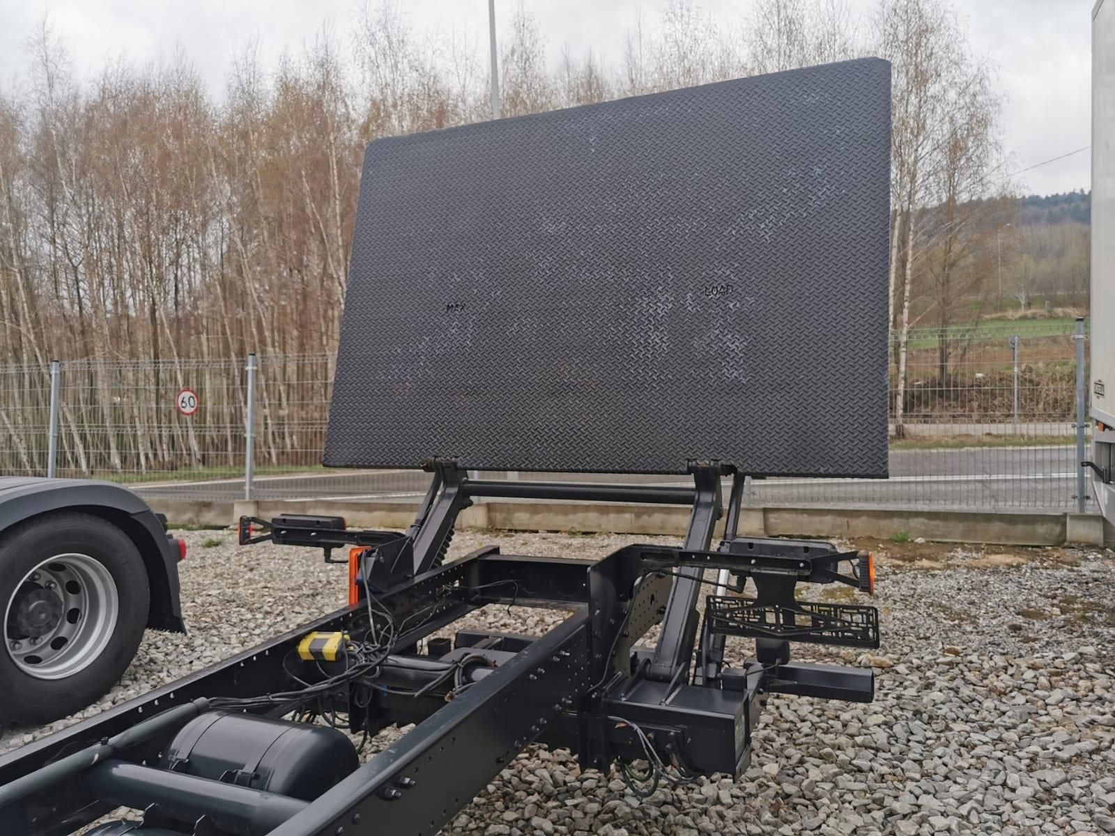 WINDA samochodowa załadowcza ZEPRO 2000kg / Radio - Opinie i ceny na ...