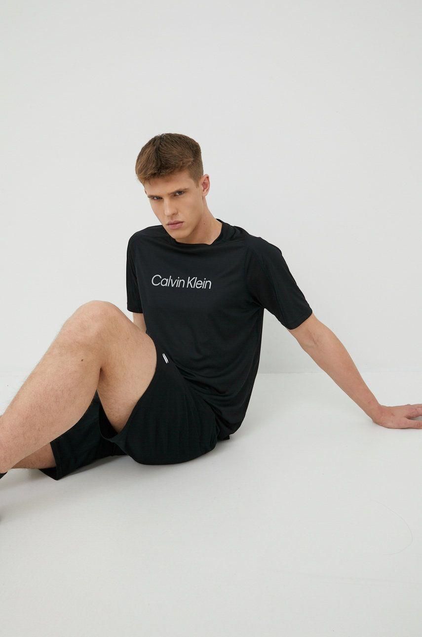 Calvin Klein Performance t-shirt treningowy CK Essentials kolor czarny ...
