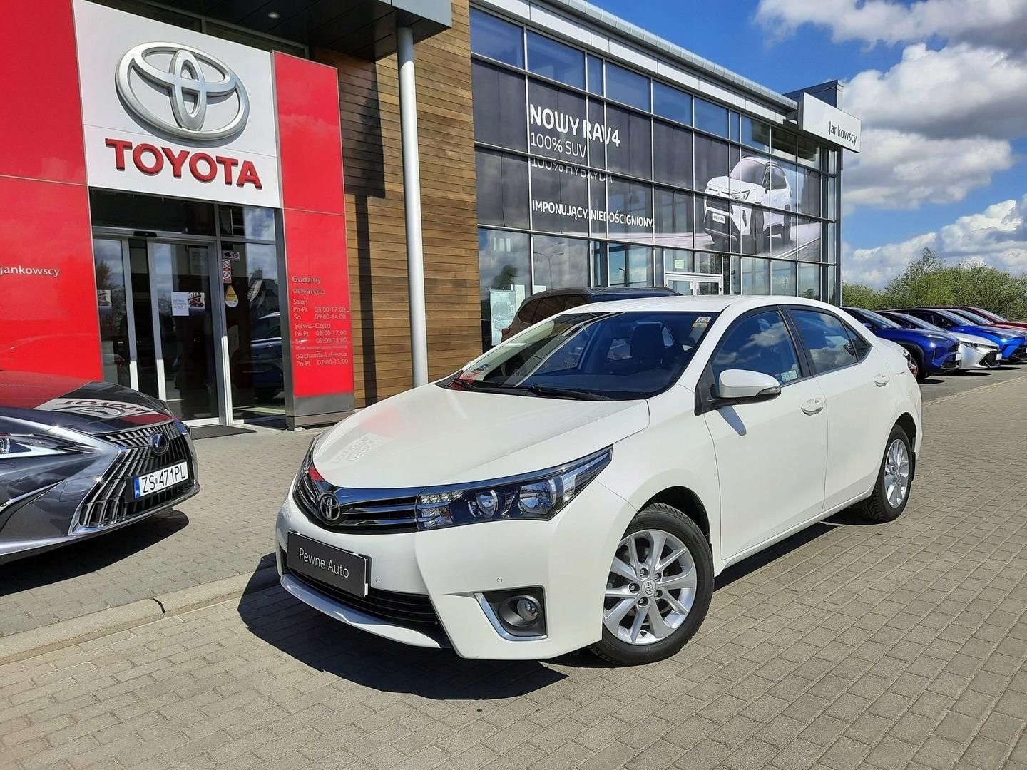 Toyota Corolla 1.6 Premium EU6 Seria E16 (2012-201 - Opinie i ceny na ...