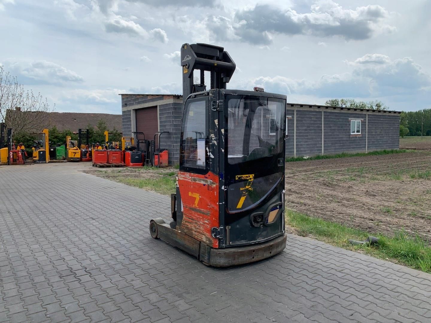 Wózek widłowy Linde R16-01 TRIPLEX KABINA 2017 rok - Opinie i ceny na ...