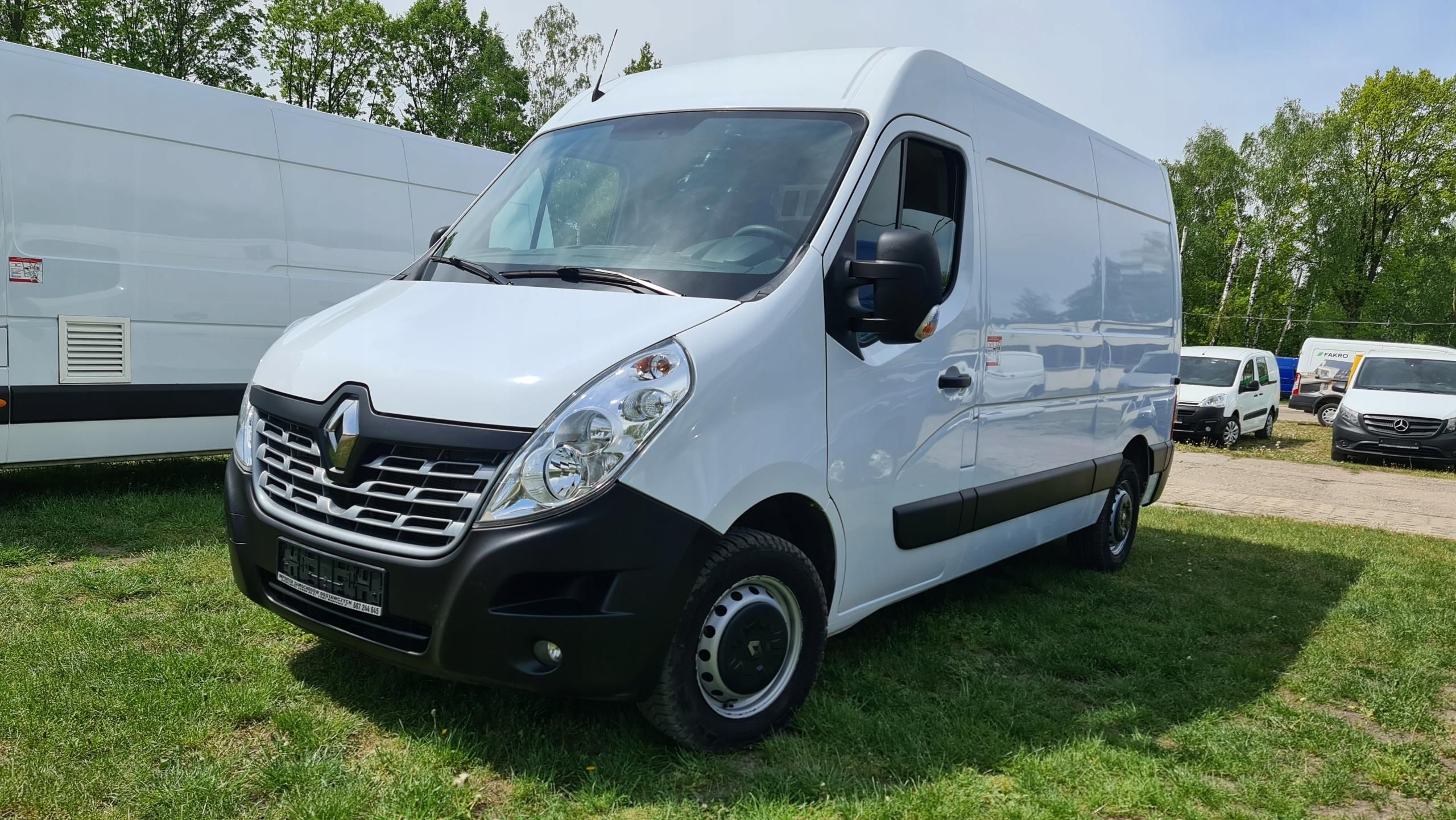 Renault Master 2018 r. L2H2 130 KM 2,3 Gwar - Opinie i ceny na Ceneo.pl