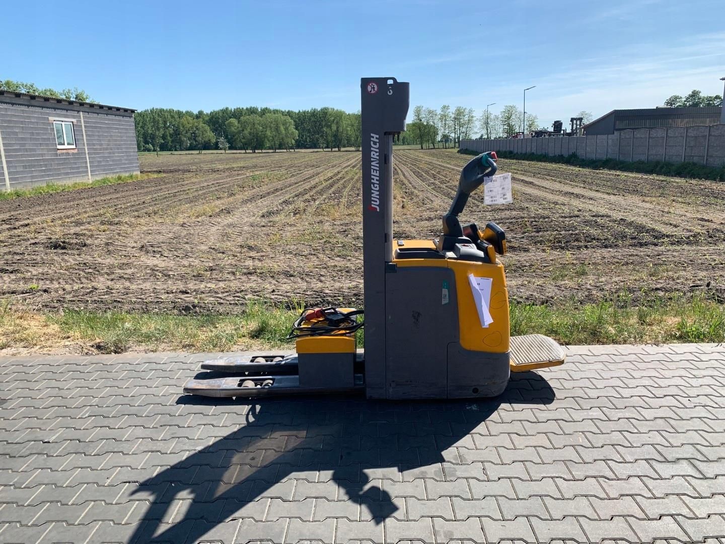 Paleciak Jungheinrich ERC216 2,8M Li-Ion 2018 rok - Opinie i ceny na ...