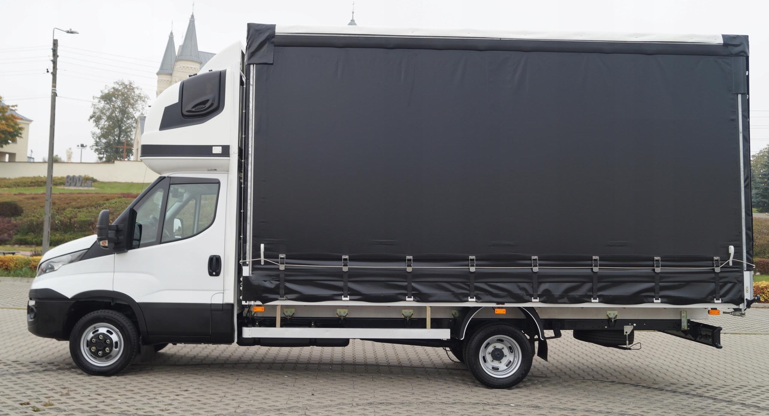 IVECO DAILY 35C180 3,0 PLANDEKA 12 EP WYS. RAMPOWA - Opinie i ceny na ...