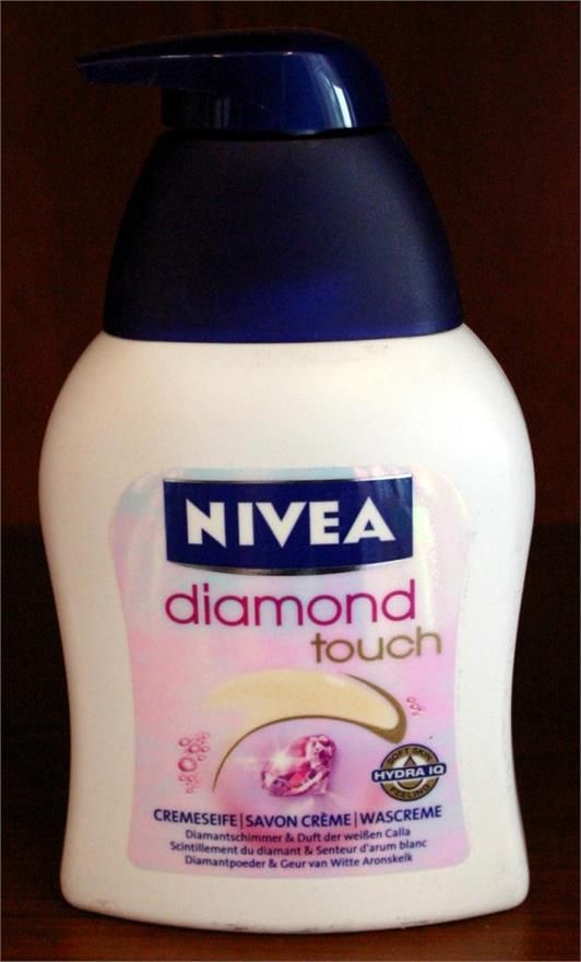 Mydło NIVEA Nivea Mydło w płynie Diamond Touch 250ml - Opinie i ceny na ...