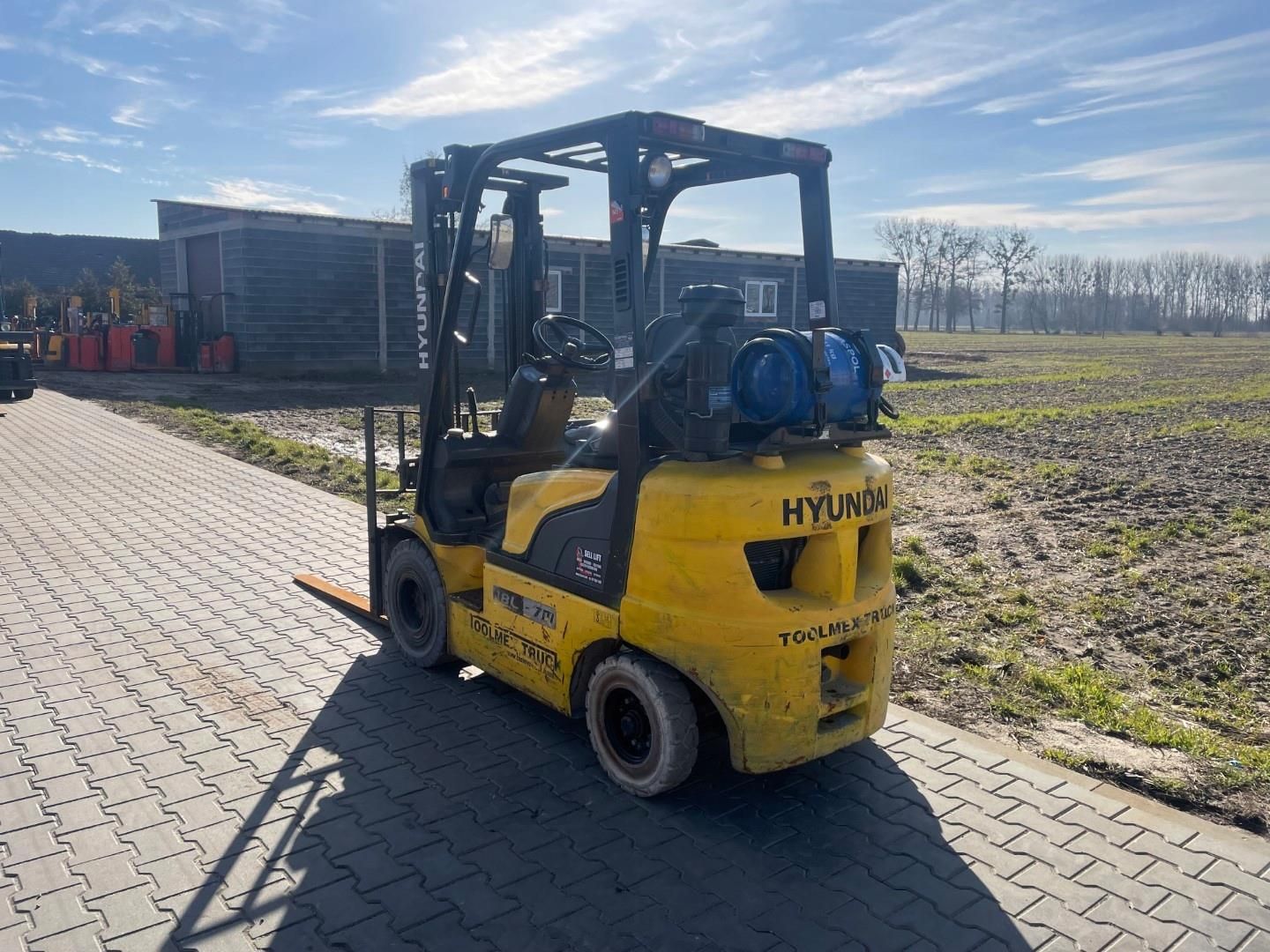 Wózek widłowy Hyundai 18L-7M PRZESUW LPG 2014 rok - Opinie i ceny na ...