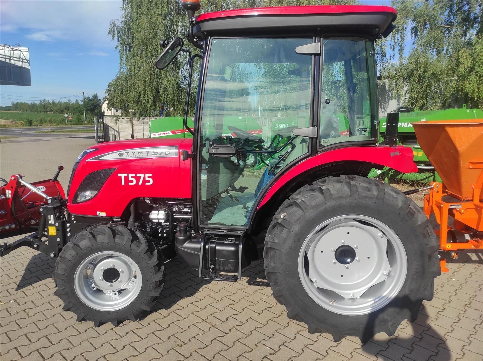 Ciągnik rolniczy komunalny TYM T555 56KM napęd 4x4 - Opinie i ceny na ...