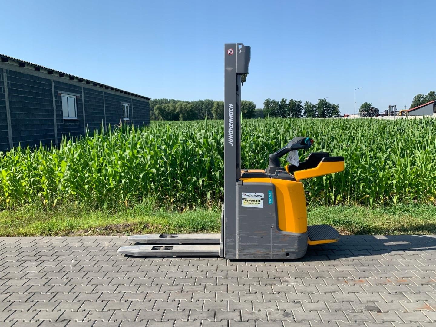 Paleciak z masztem Jungheinrich ERC216 5,2M 2017r. - Opinie i ceny na ...