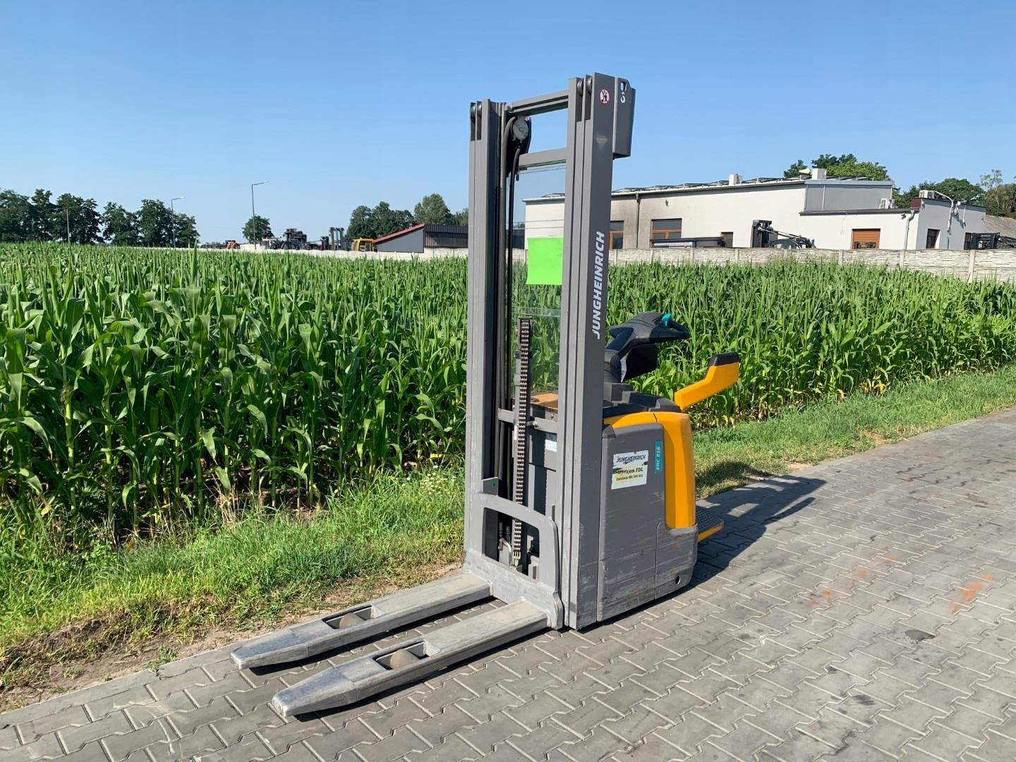 Paleciak z masztem Jungheinrich ERC216 5,2M 2017r. - Opinie i ceny na ...
