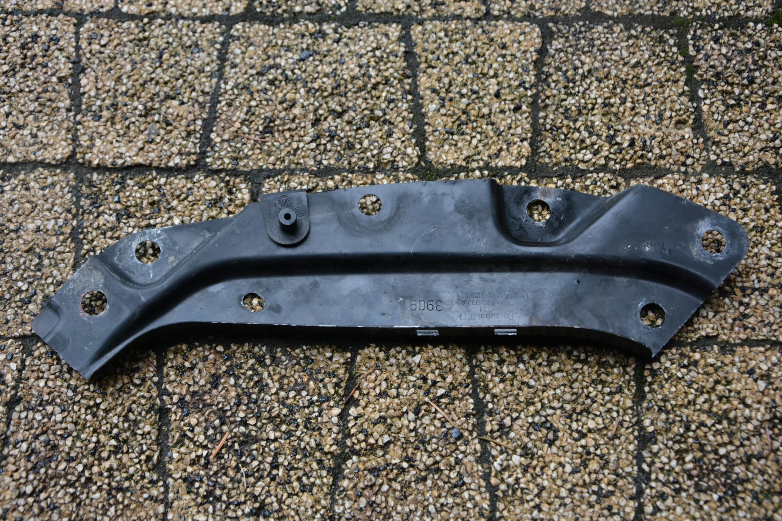 Volkswagen Oe Wspornik Lampy Pasa Vw Polo 6R0805931A 6R0805932A ...