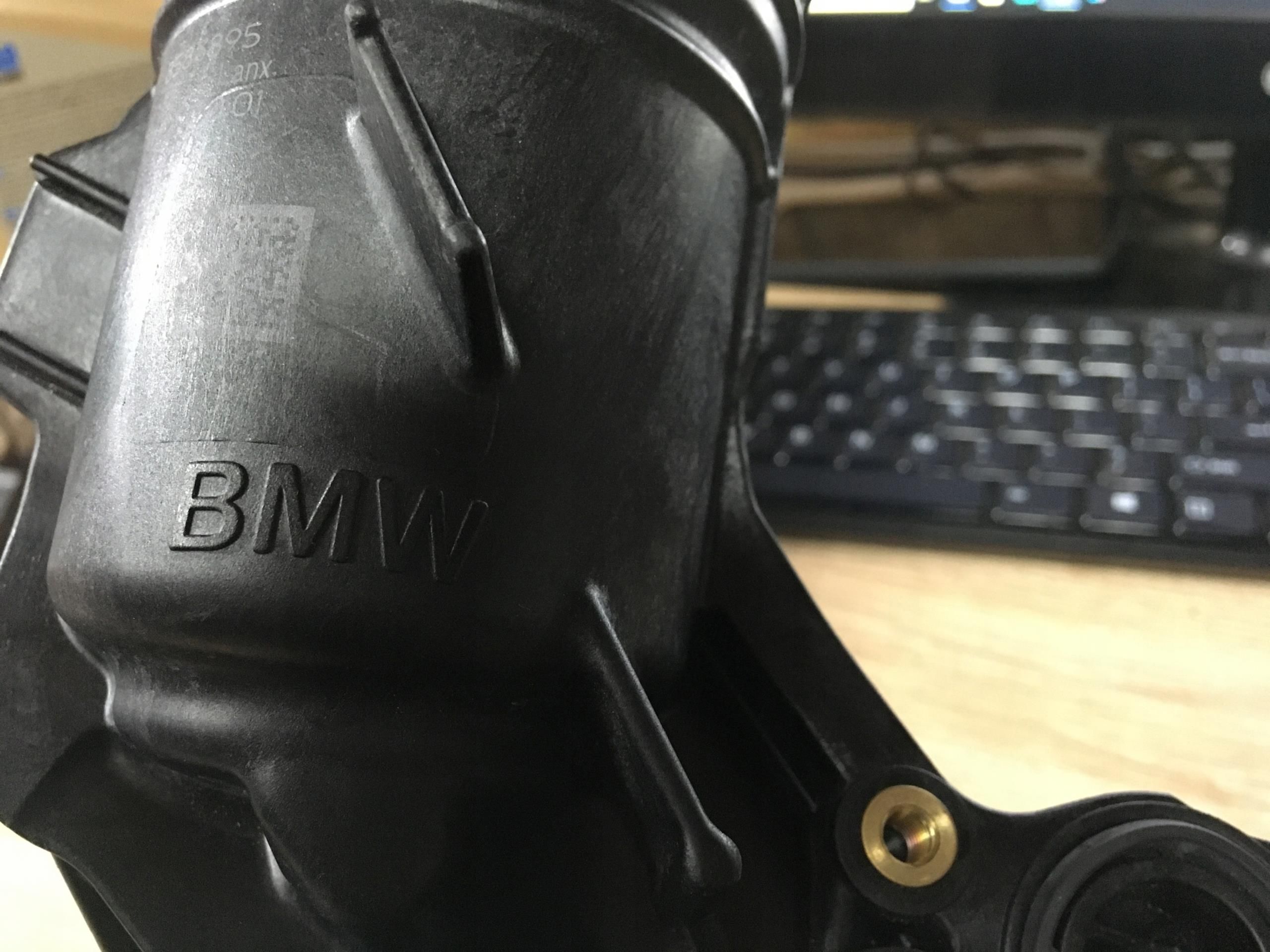 Bmw Oe 8583895 Obudowa Filtra Oleju Bmw G30 F20 4.0i - Opinie i ceny na ...