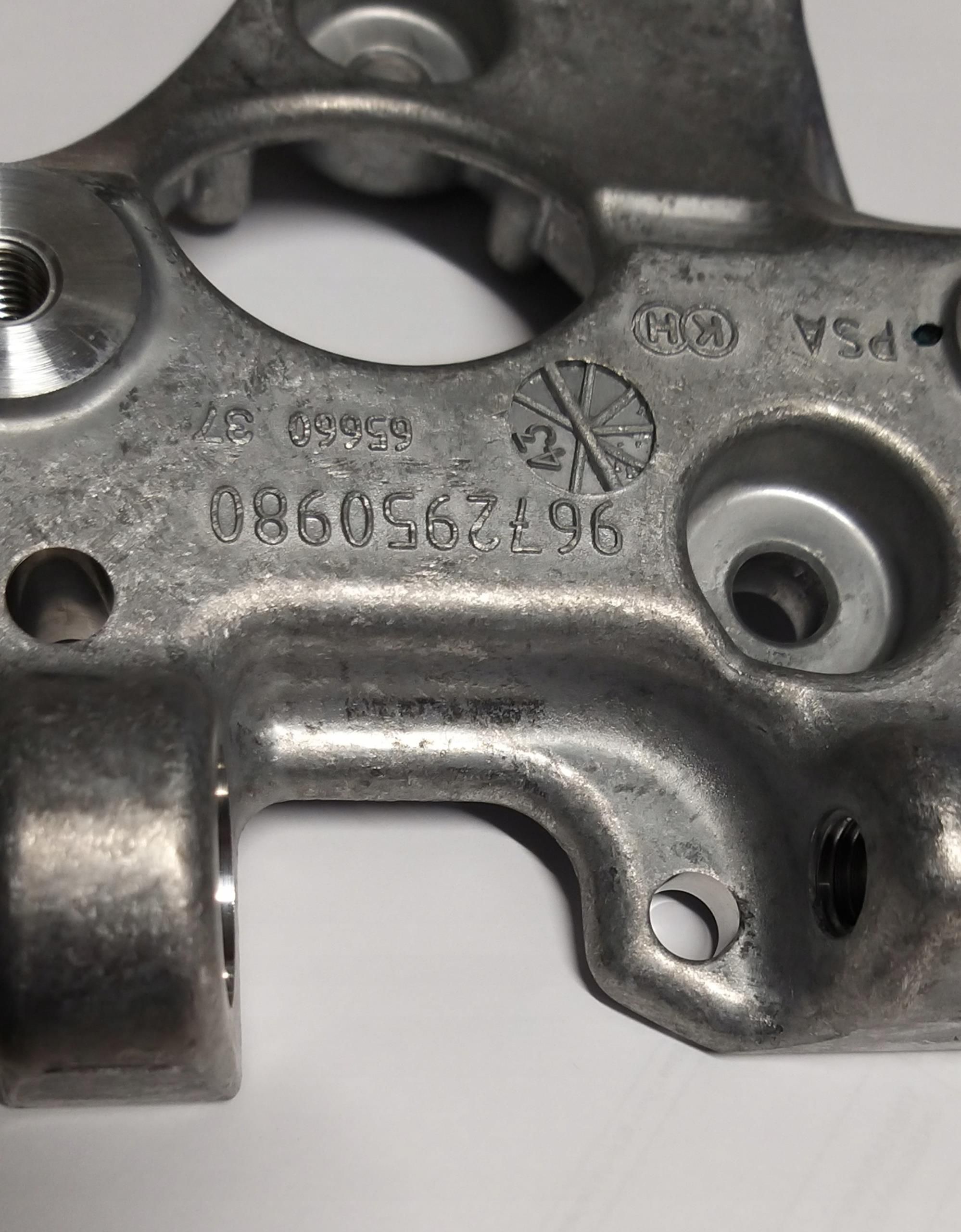 Zawieszenie silnika Citroen Oe Mocowanie Sprężarki Klimatyzacji Peugeot ...