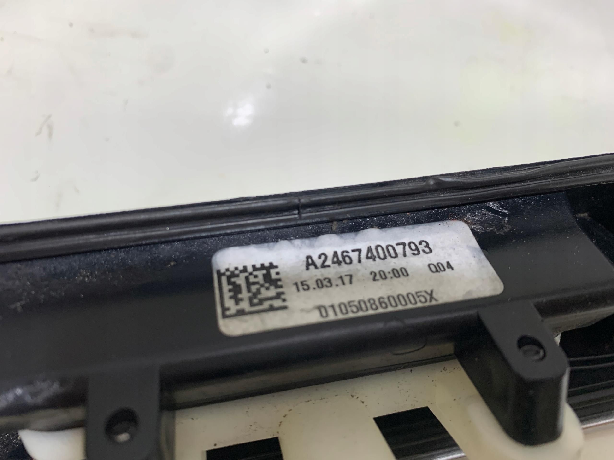 Klapa tylna Mercedes Benz Oe Mercedes W246 Listwa Klapy Chrom ...