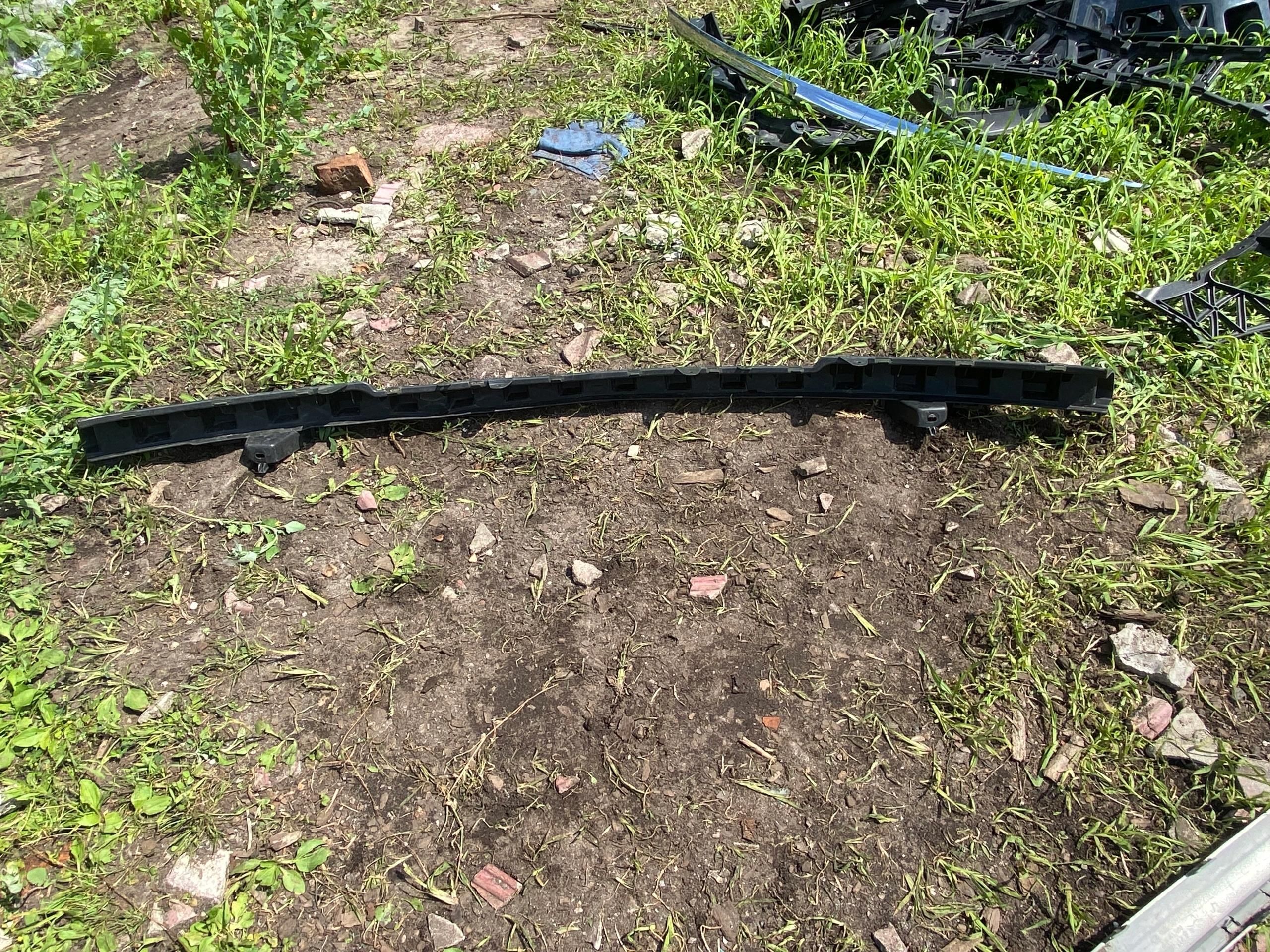 Mercedes Benz Oe 2048851065 Wspornik Zderzaka Przód Mercedes W204 ...