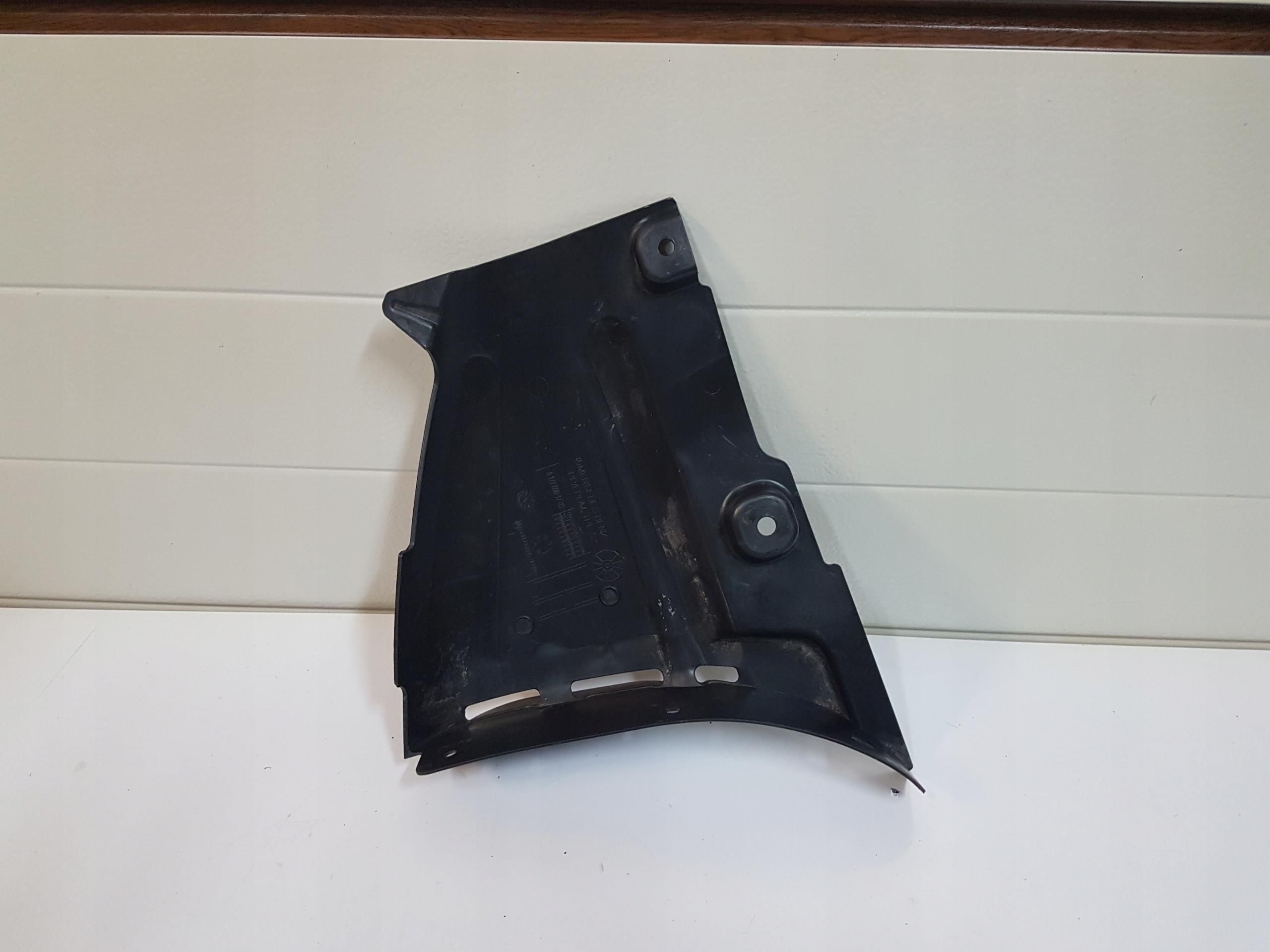 Nadkole Mercedes Benz Oe Mercedes Trójkąt Nadkola Przednie A1776901703 ...