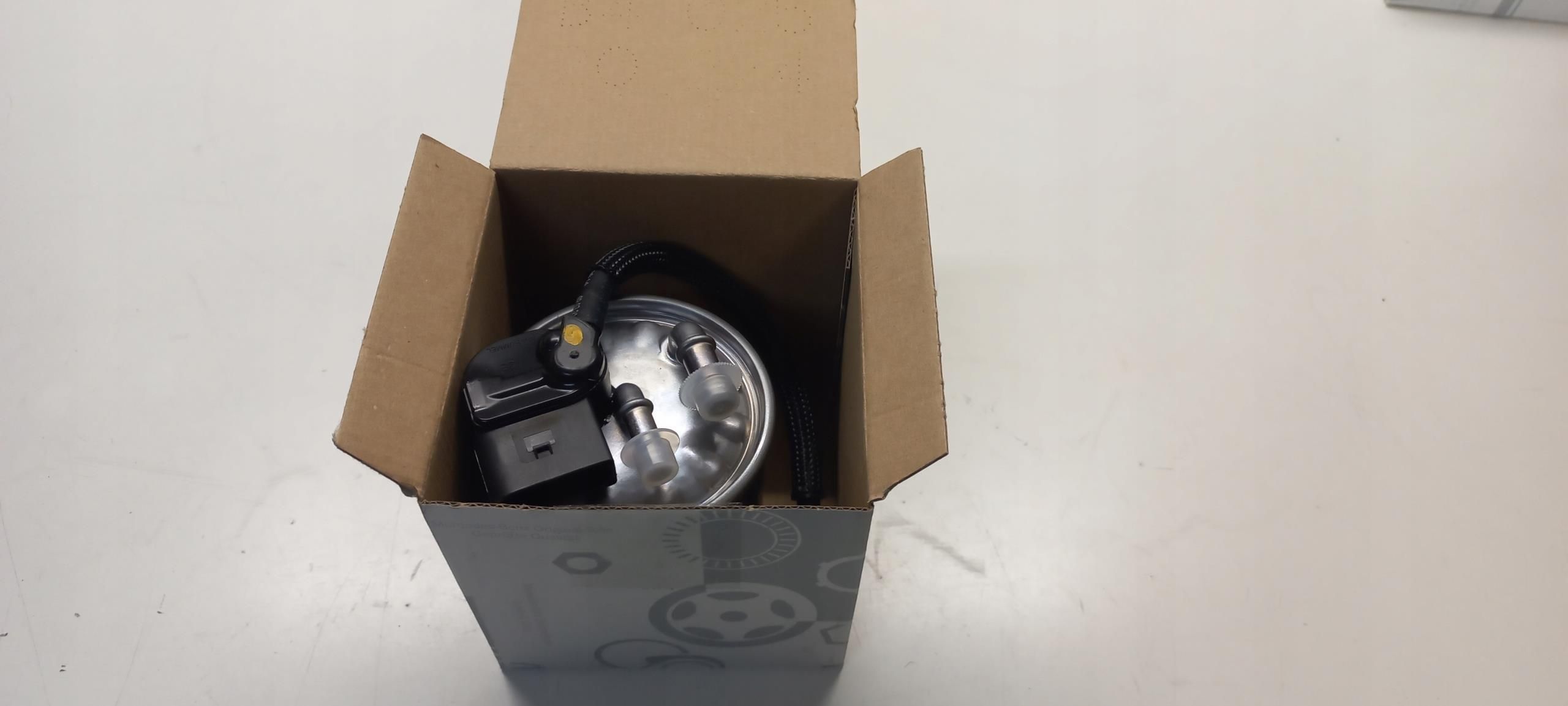 Filtr paliwa Mercedes Benz Oe Filtr Paliwa Mercedes Sprinter 907 A ...