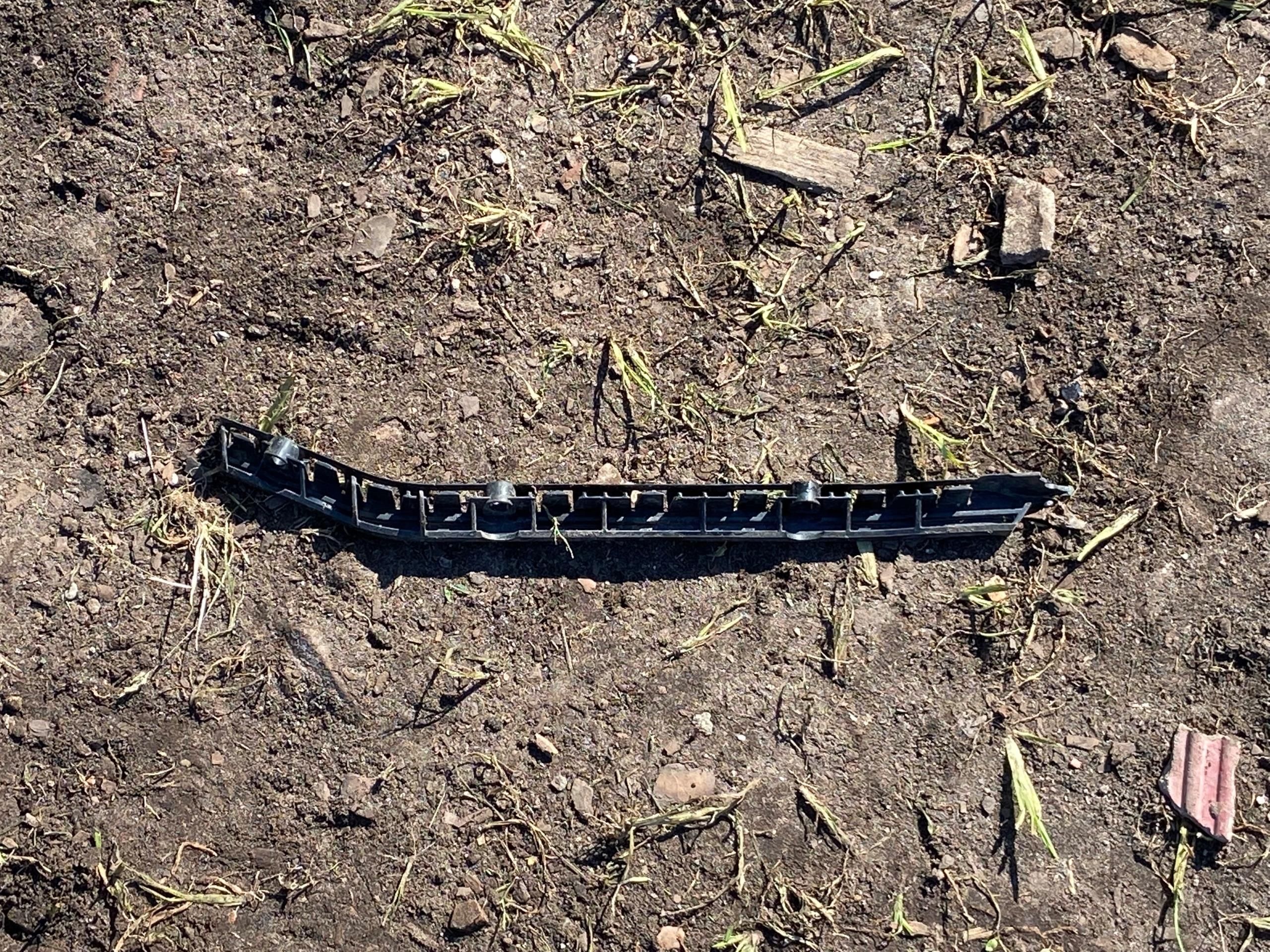 Mercedes Benz Oe 2048800430 Ślizg Zderzaka Prawy Tył Mercedes W204 ...